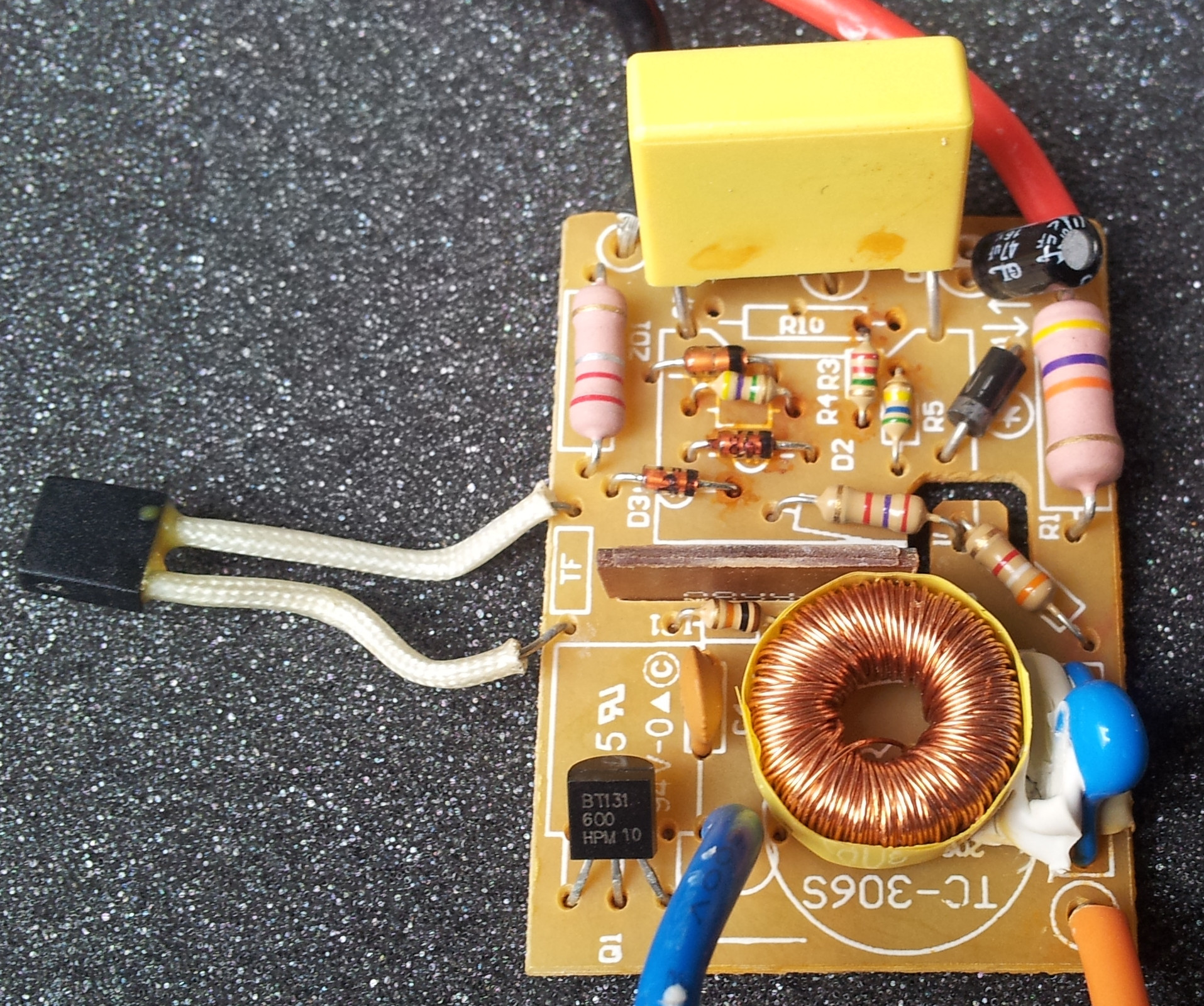 Migająca lampka dotykowa - pytanie o naprawę i wymianę modułu