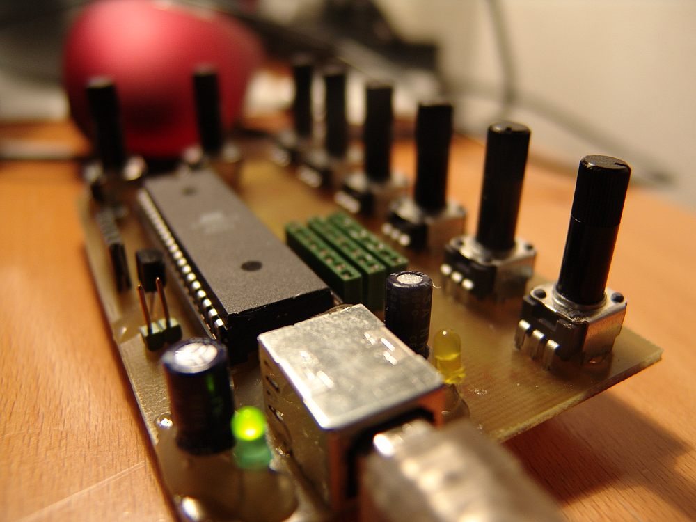 gnusb - platforma do tworzenia kontrolerów USB - elektroda.pl