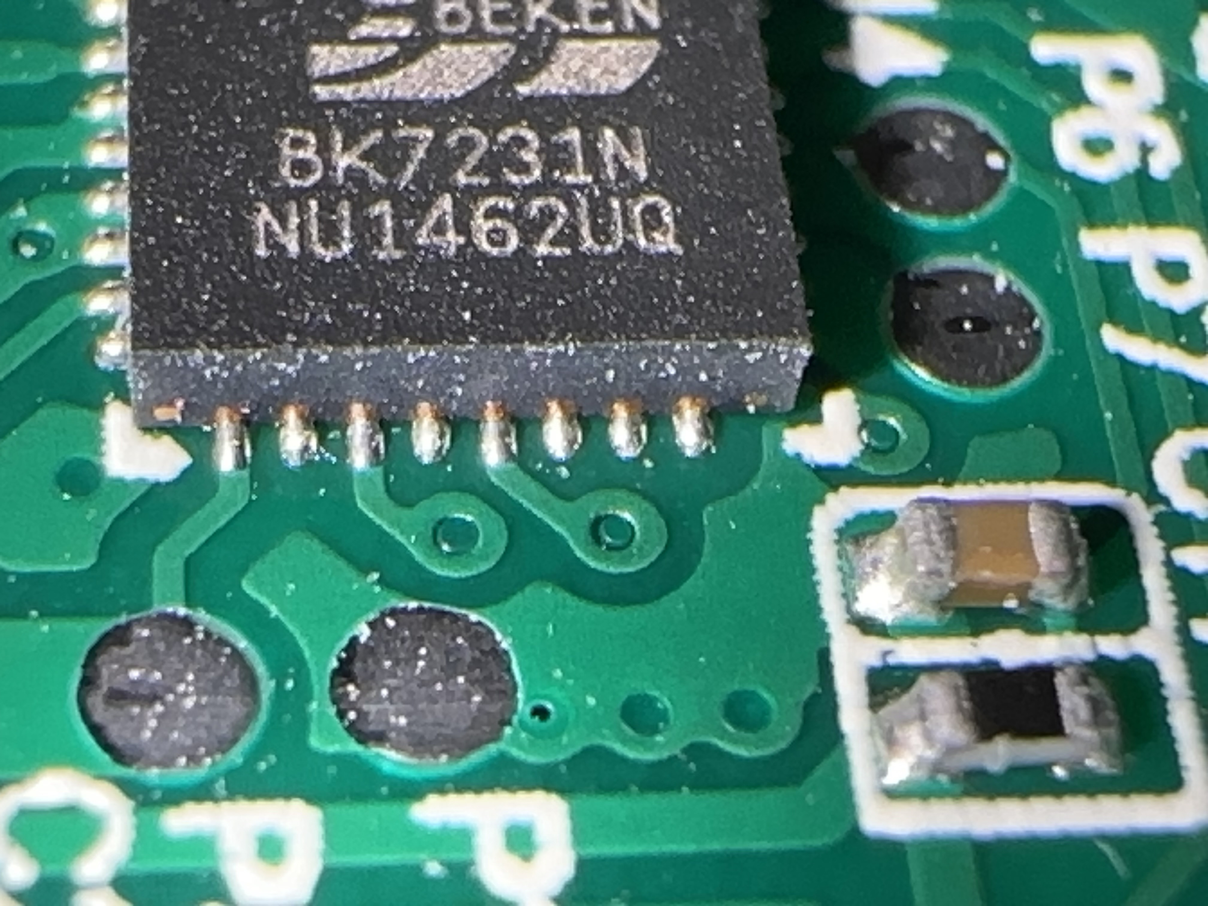 Ogólny inteligentny przełącznik z cegły BK7231N wykorzystujący ...