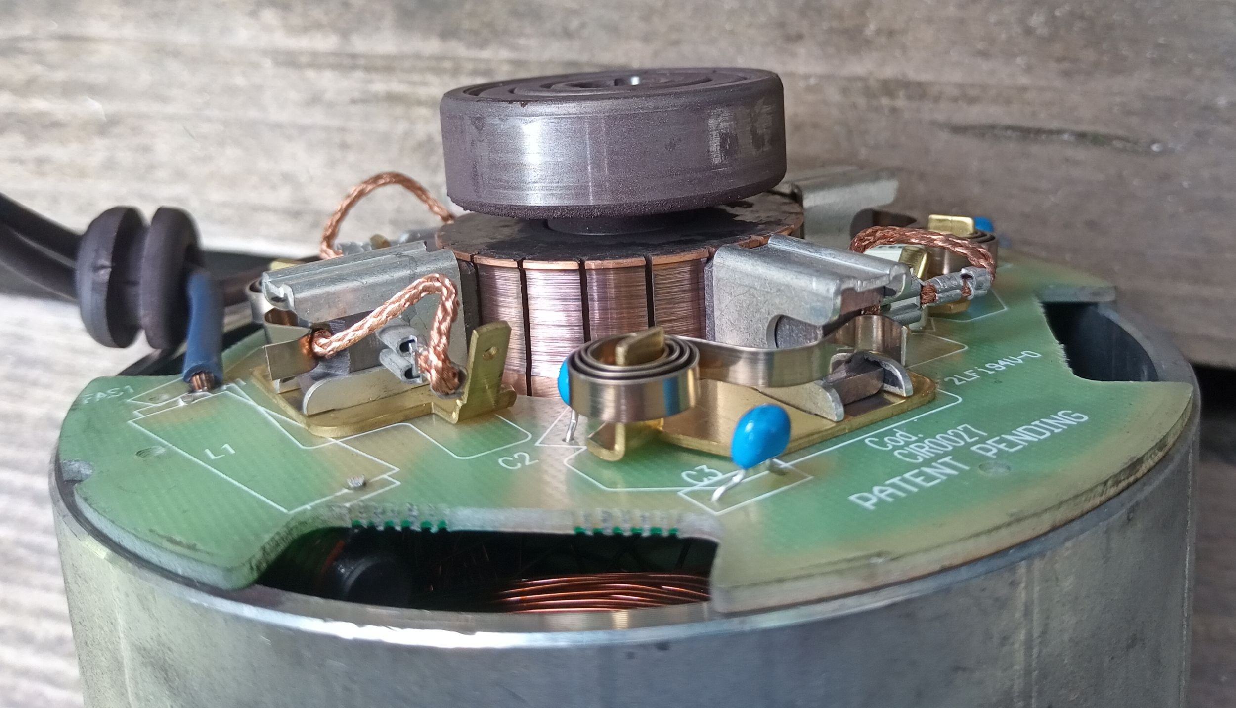 Jak wymienić sprzęgło w napędzie CAME BX74 - instrukcja krok po kroku