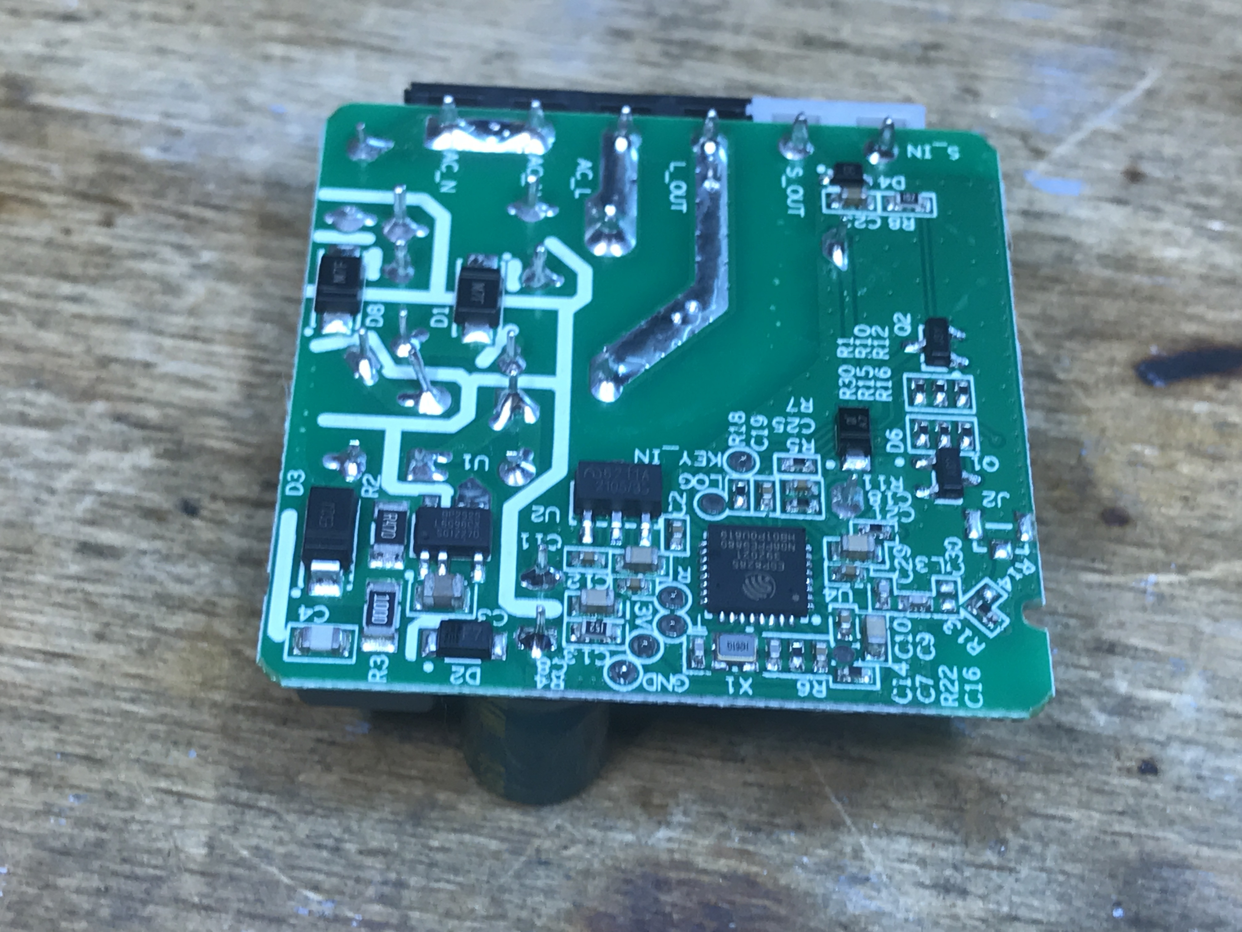 [ESP8266] Sonoff Mini R2 - klasyczny przekaźnik sterowany przez WiFi