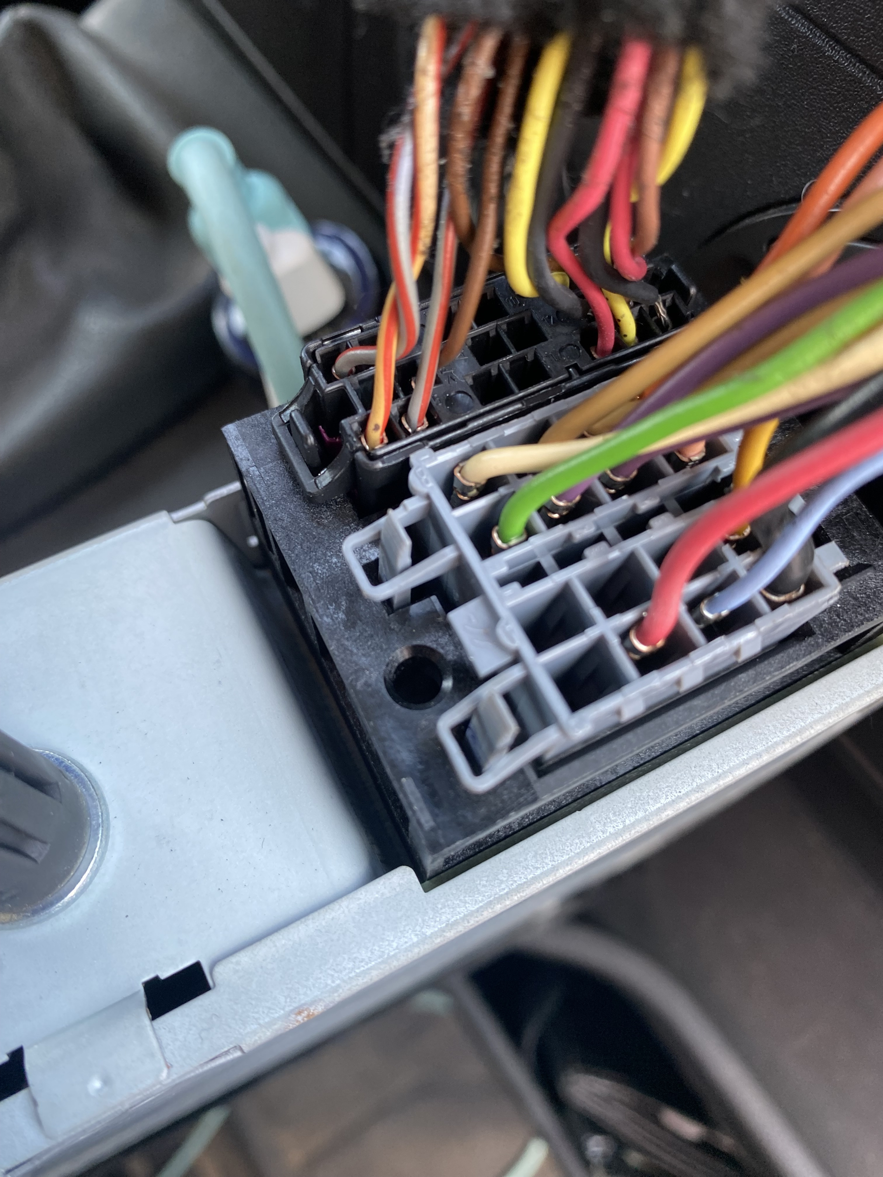 [Rozwiązano] Renault Master - inne radio pod navi z Bluetooth