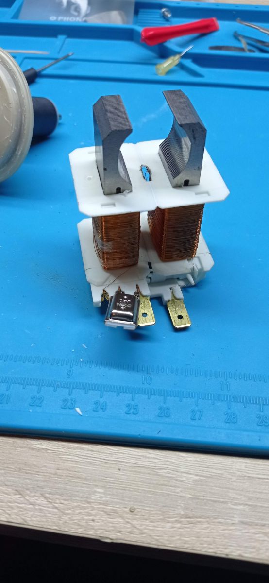 [Rozwiązano] Bosch Siemens KEBS100/110 CL - naprawa pompki odpływowej