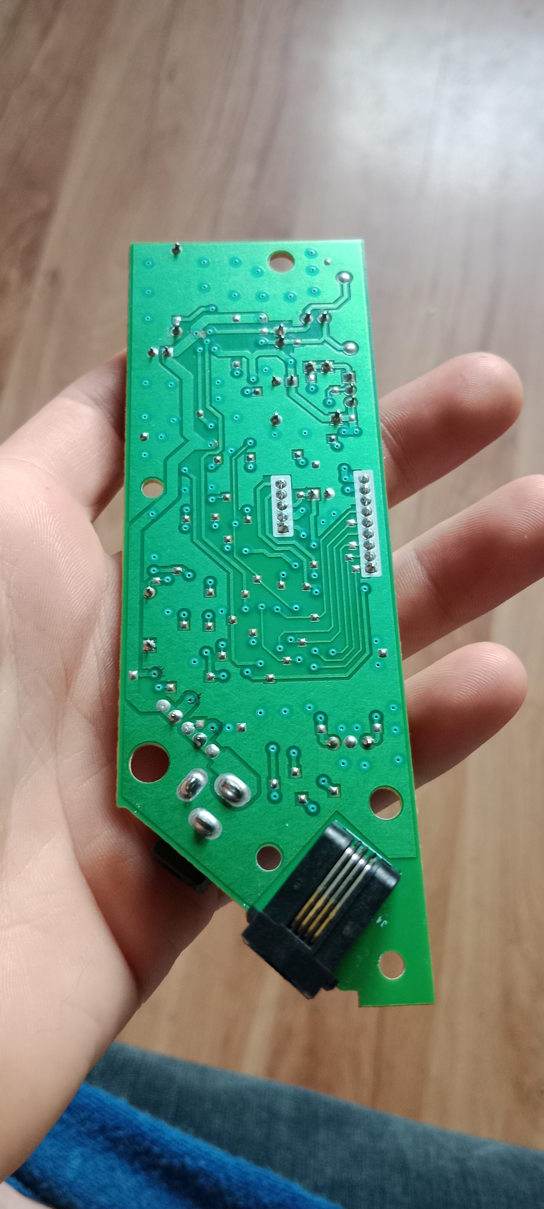 [Rozwiązano] Ident. elementu w kierownicy Logitech WingMan formula force GP