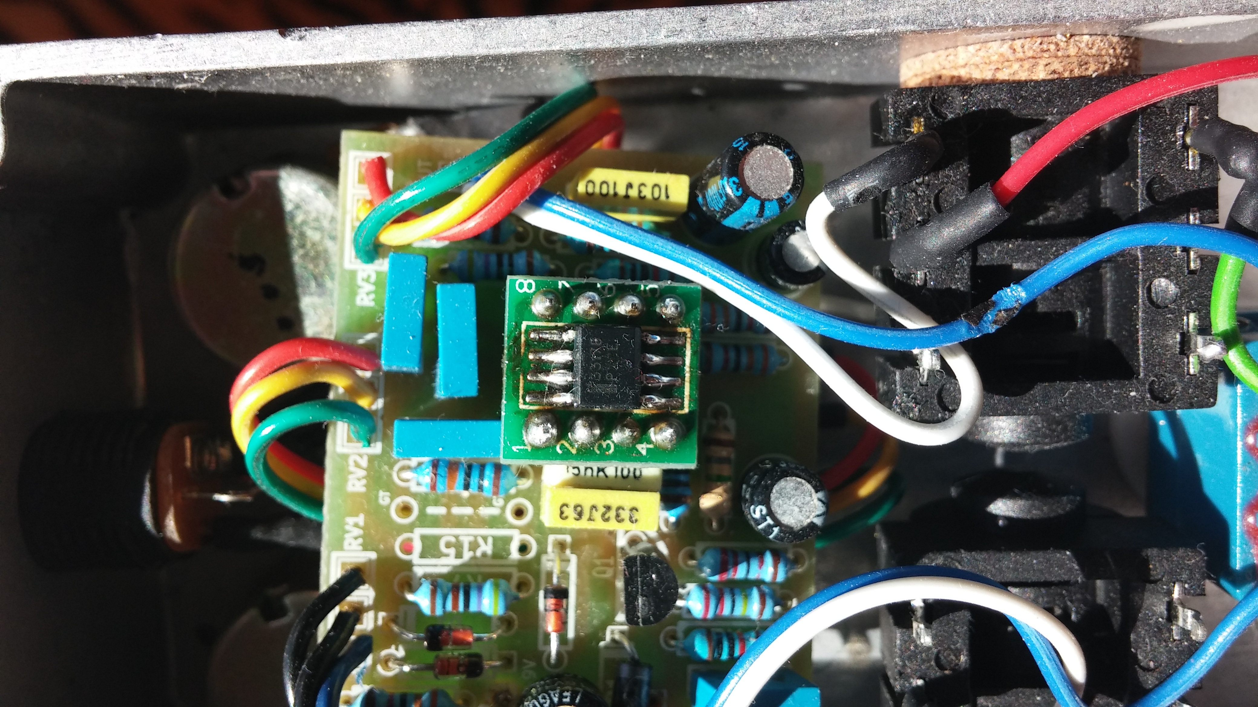 Kostka gitarowa ZW-44 overdrive - grzejący się MC33178 i migające diody