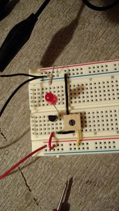 Make: Electronics experiment #10 (trouble reading transistor) | Forum for Electronics