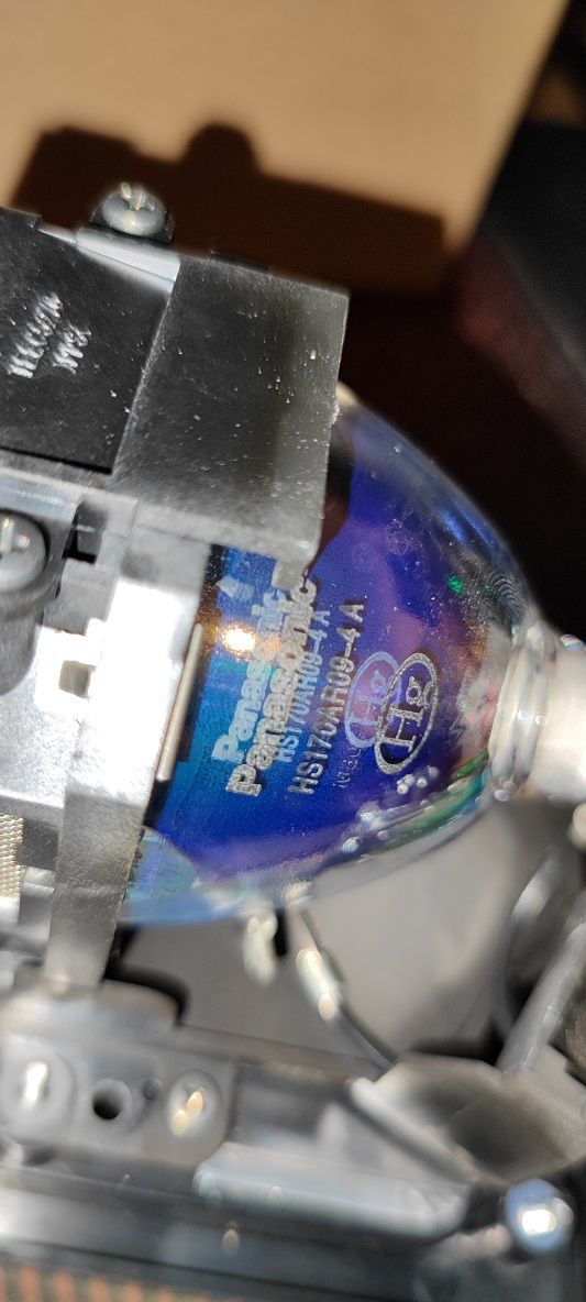 Panasonic PT-AE4000 - problem z doborem lampy 170W - Osram P-Vip ...