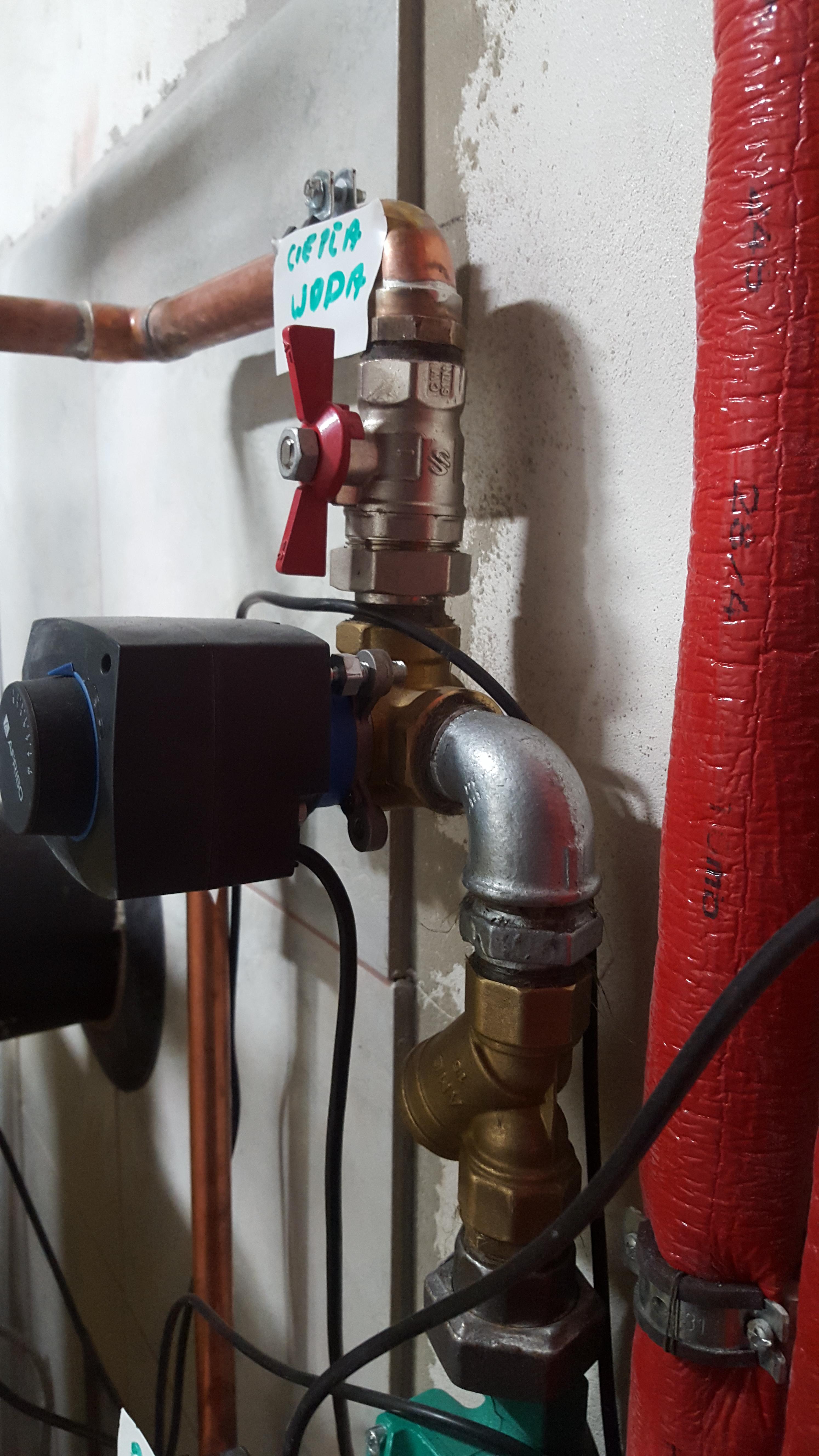 [Inne] schemat podłączenia ogrzewania centralnego z podlogowka