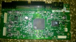 Dlaczego CD-ROM LG 52X nie włącza się po zwarciu na zasilaczu ATX?