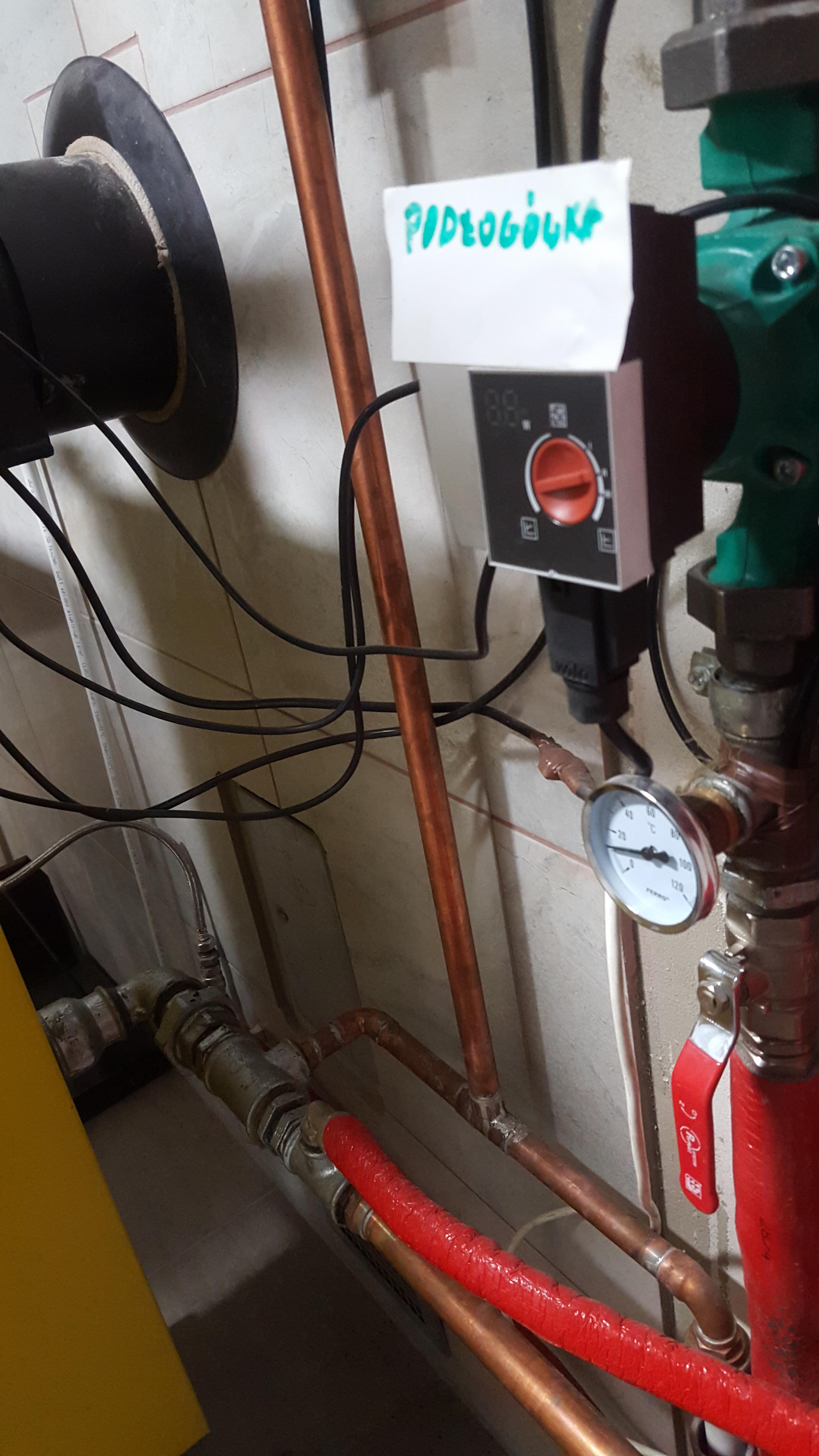 [Inne] schemat podłączenia ogrzewania centralnego z podlogowka