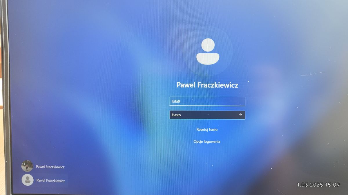 Dell 5510, Windows 11 - problem z automatycznym logowaniem i nieznanym ...