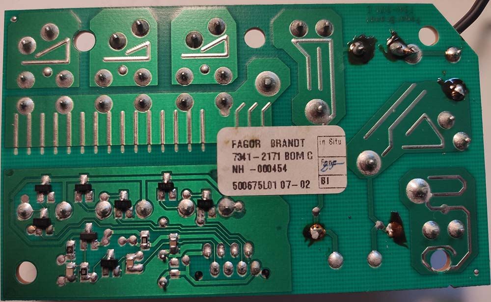 - Identyfikacja elementów SMD (E6FB0 lub E6F80, 47(59)t, A6t(68))