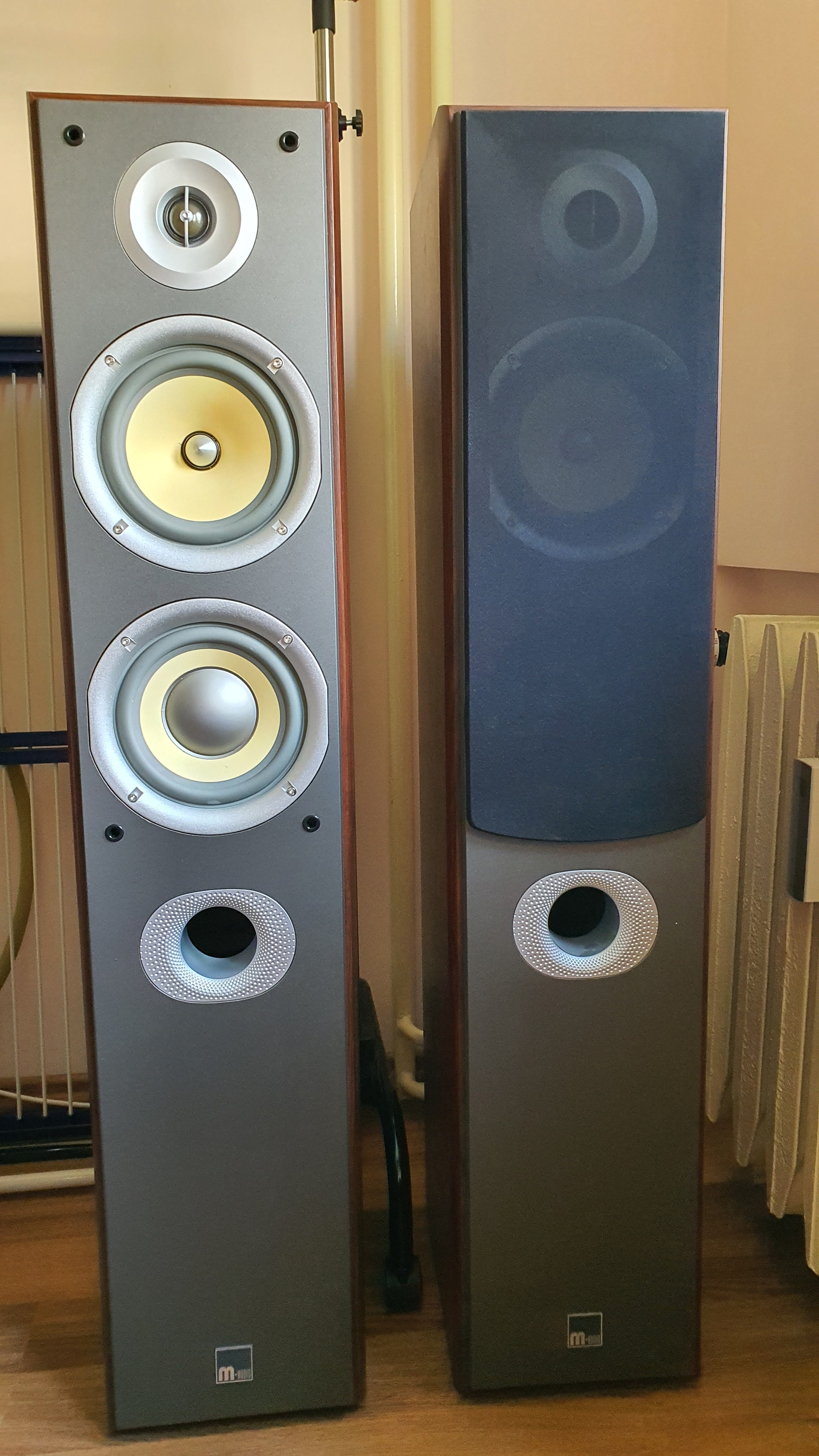 [Rozwiązano] Kolumny M-Audio HTS 700 - Uszkodzony głośnik niskotonowy ...