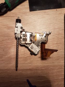 Radio Alpine 7878R - naprawa taśmy oraz jaki to laser?