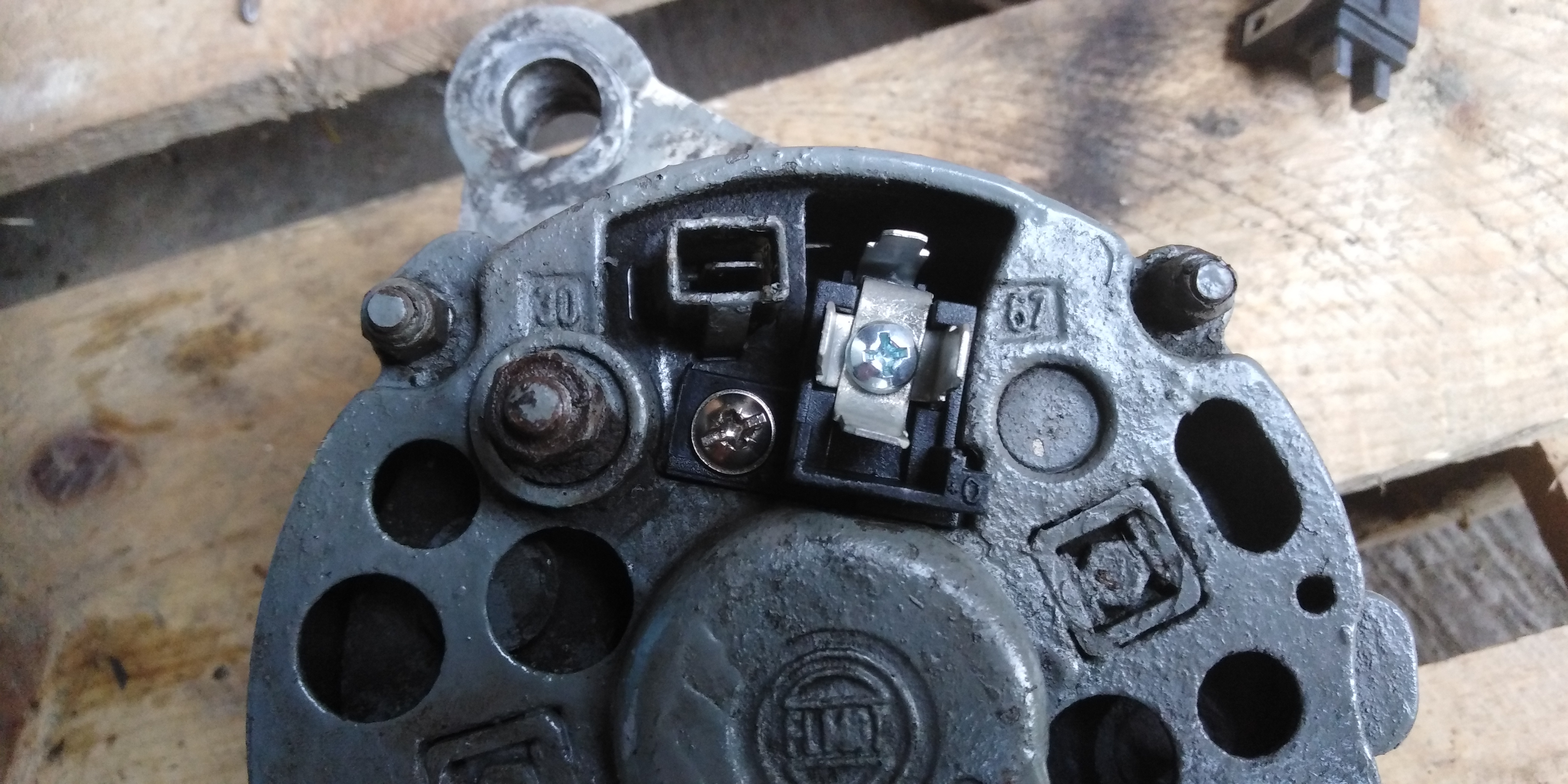 Alternator A-124 - Regulator - elektroda.pl