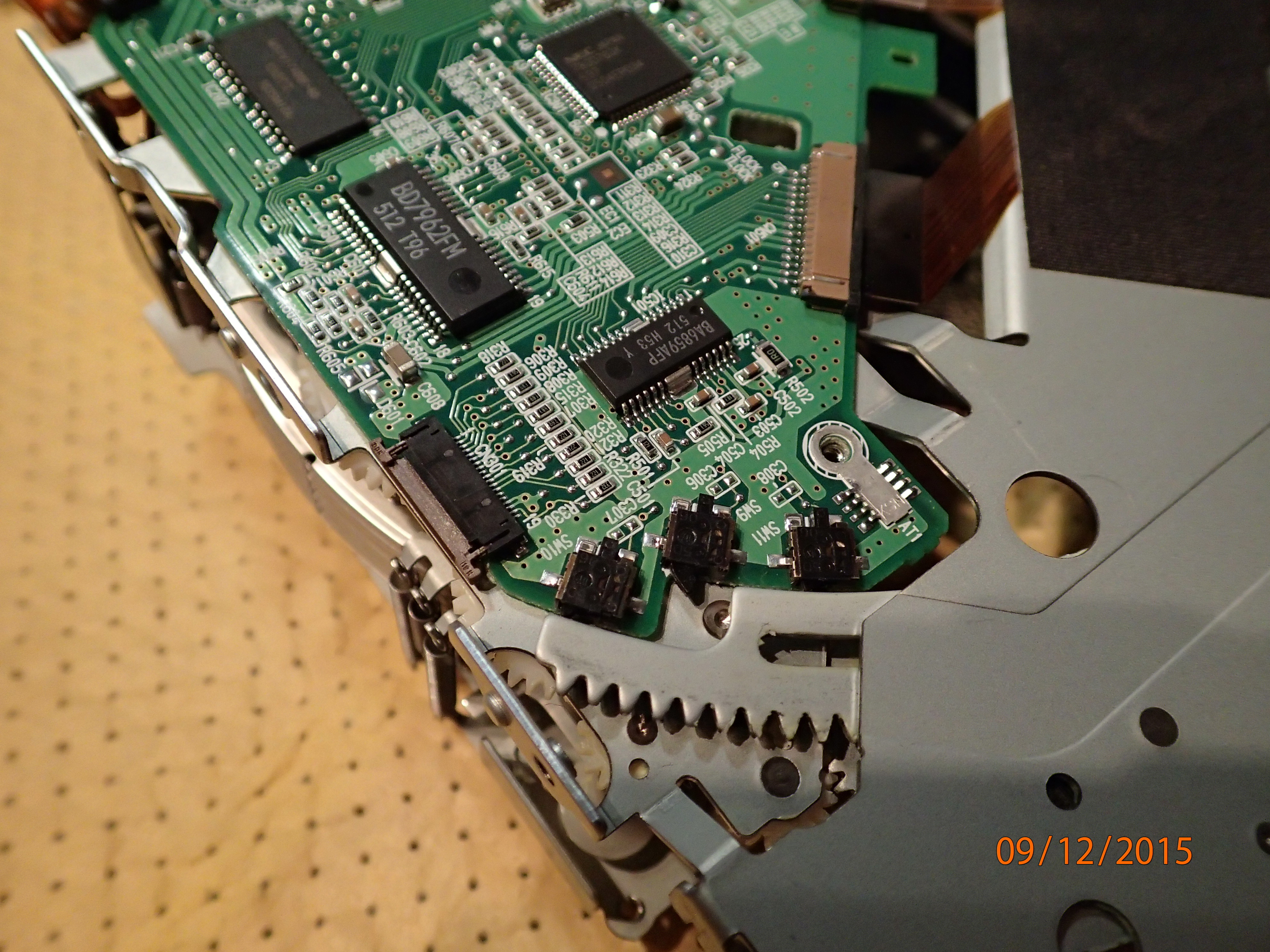 Zmieniarka Audio Cd Charger - Po wymianie lasera tylko migają diody na ...