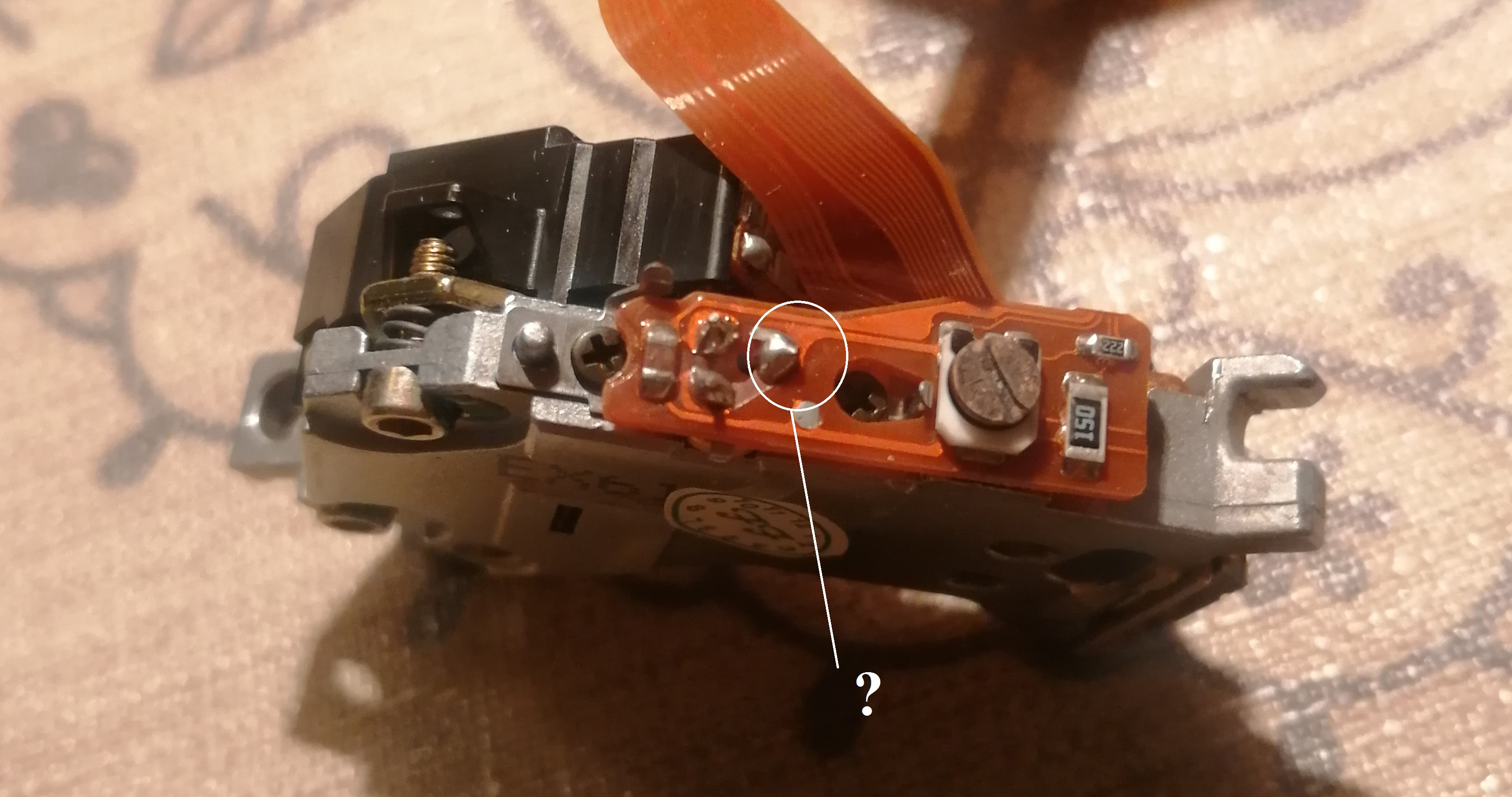 [Rozwiązano] Jak wymienić laser w mechanizmie CD RAE0113z bez ...