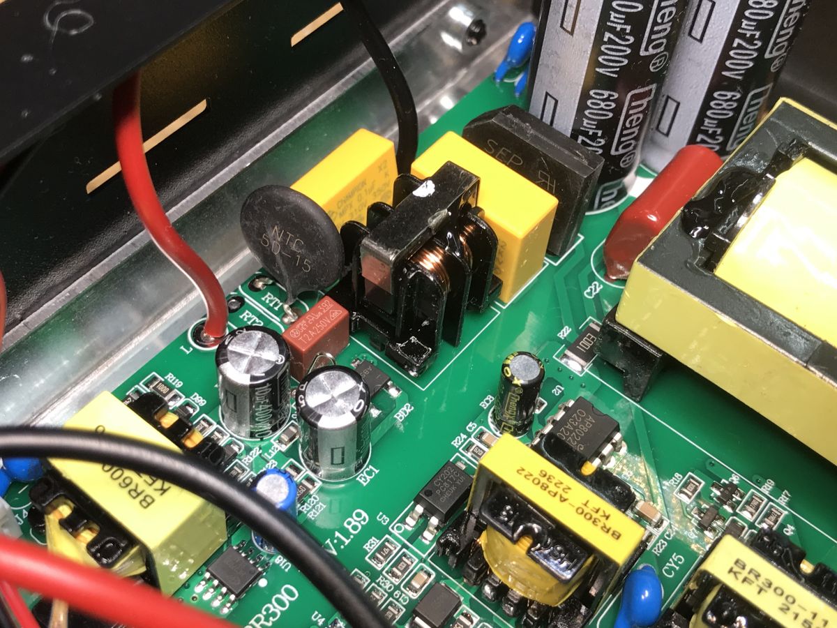 Zasilacz laboratoryjny Xtreme X3010 30V 10A z ograniczeniem prądowym