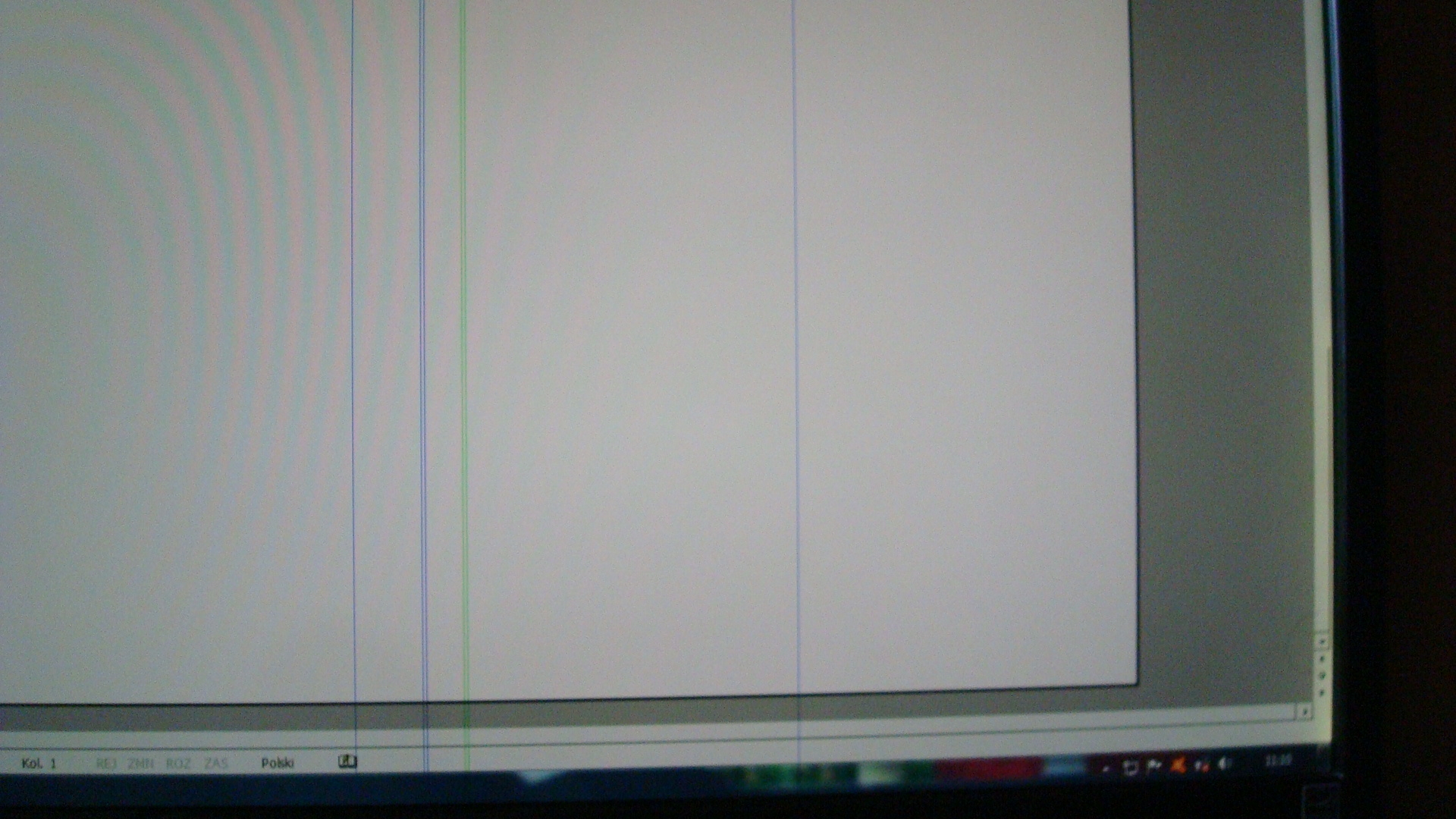 Monitor LG 23MP55HQ - paski na ekranie po przetarciu na sucho, co robić?