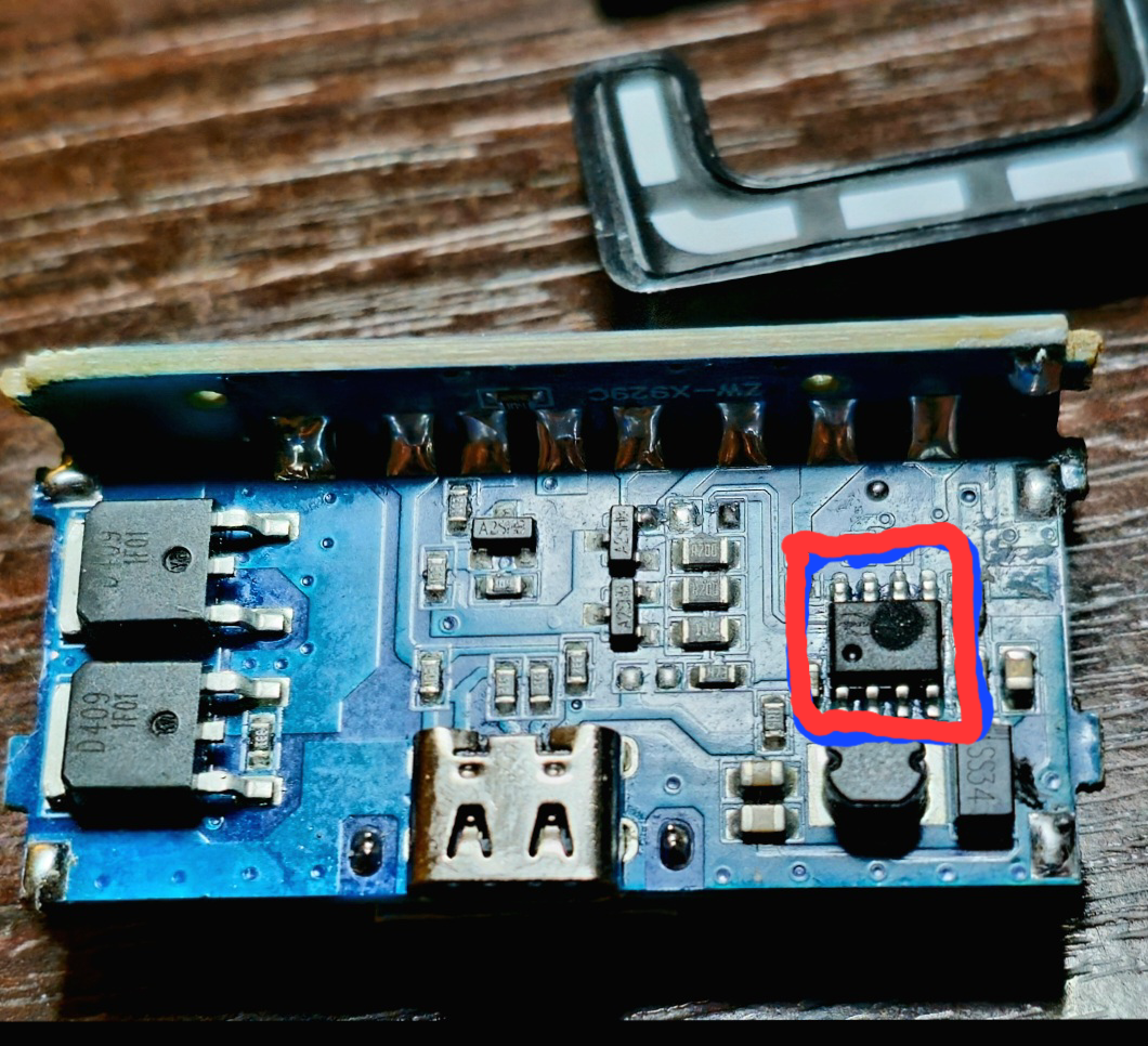 Spalony element driver w Latarka XHP360 9V 3x 26650 - pomoc w identyfikacji