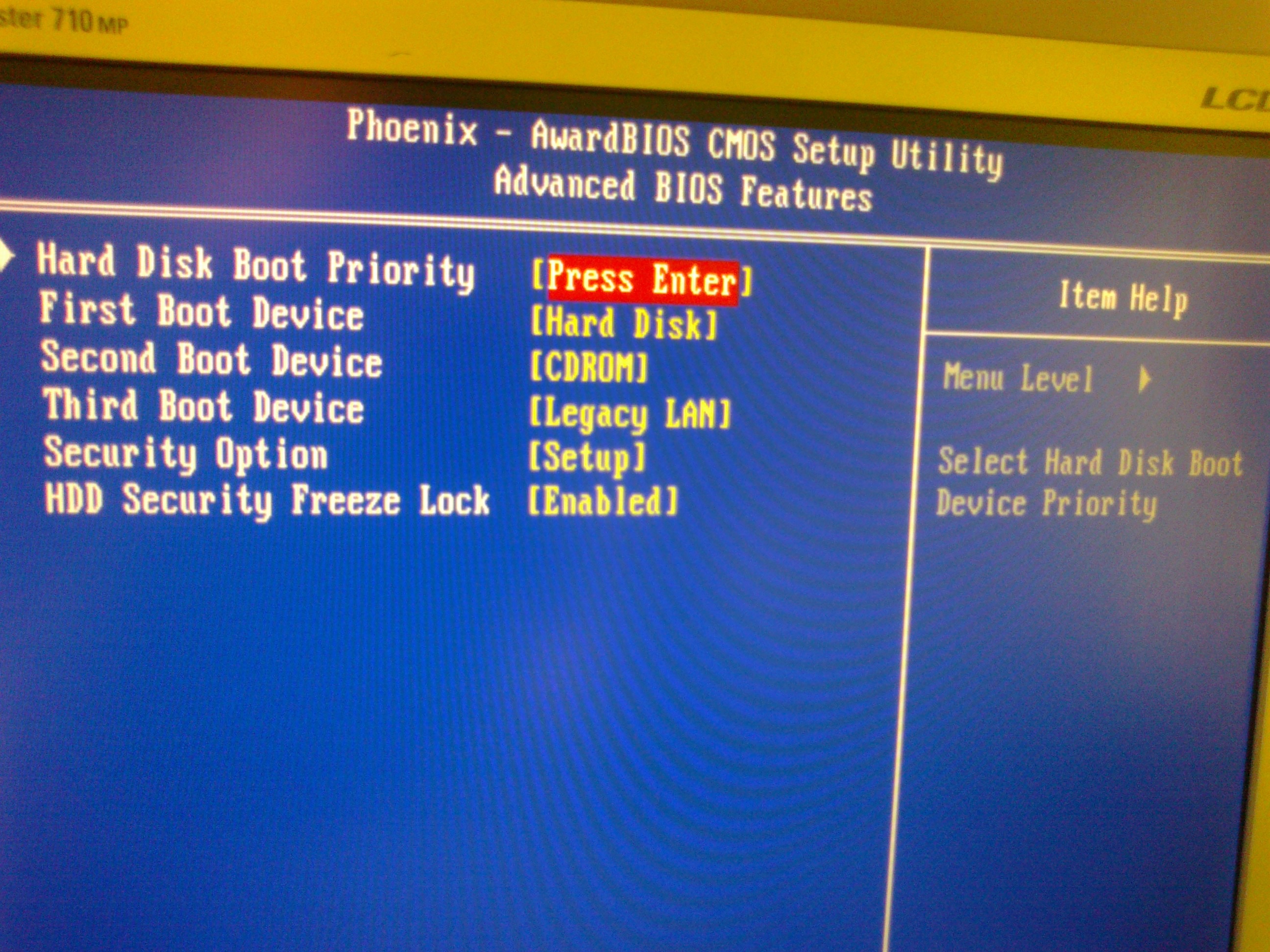 Jak ustawić bootowanie w BIOS dla dysków SATA i ATA z Windows XP i Ubuntu?