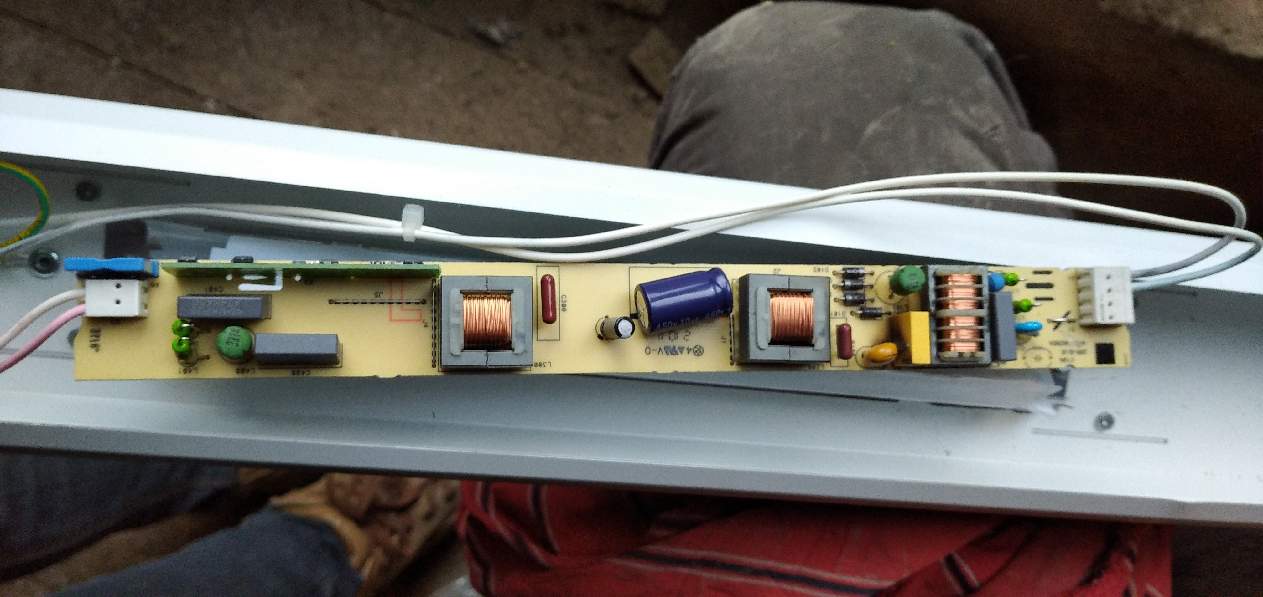 XITANIUM 35W 0.08-0.35A 150V S 230V - Wymiana uszkodzonych elementów