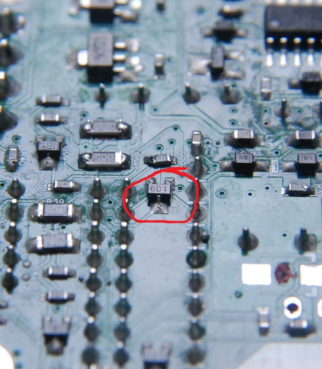 Jakie jest oznaczenie i funkcja elementu SMD 607/t09?
