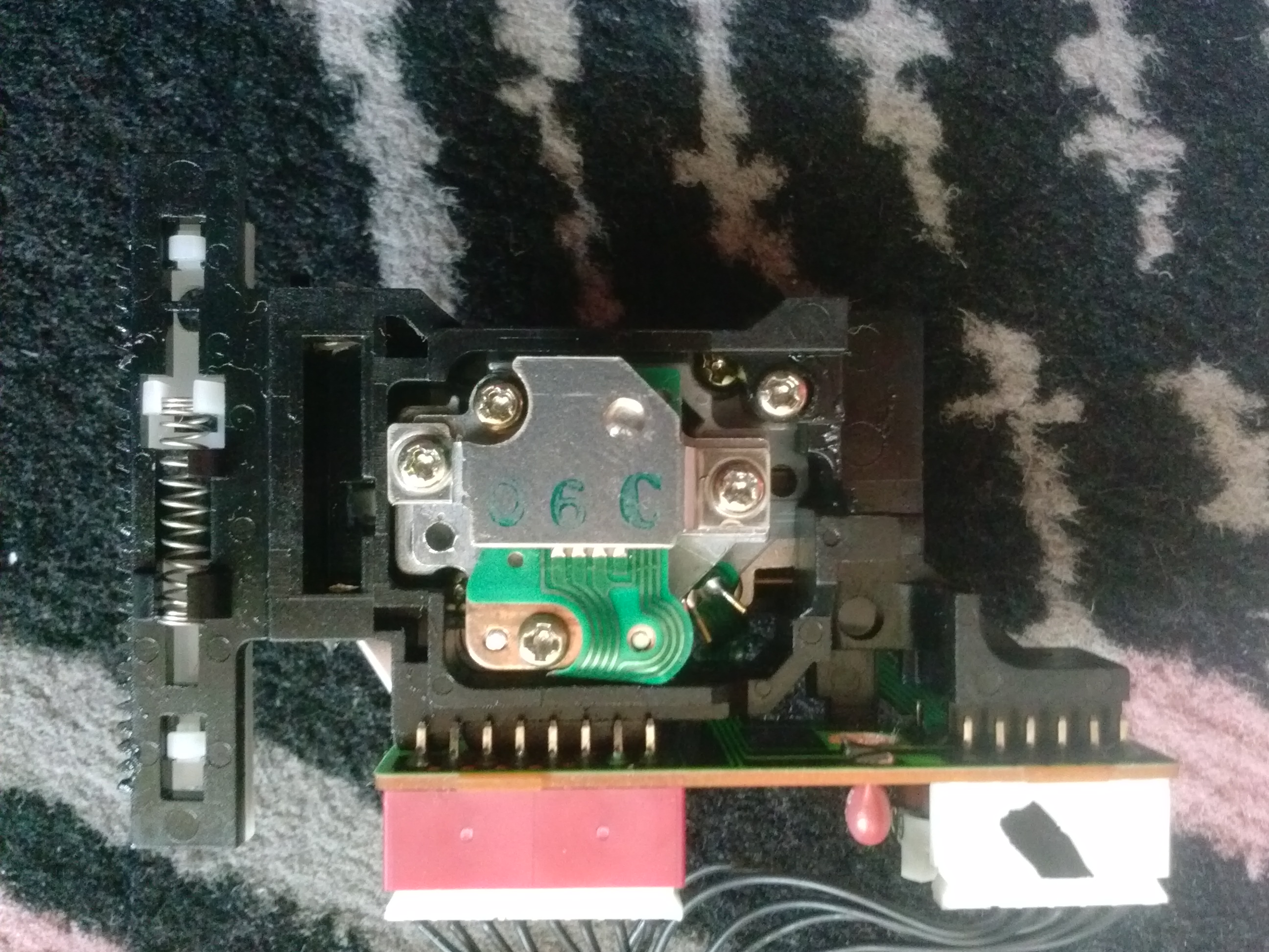 Philips AZ2600 - Typ lasera w mini wieży Philips AZ2600