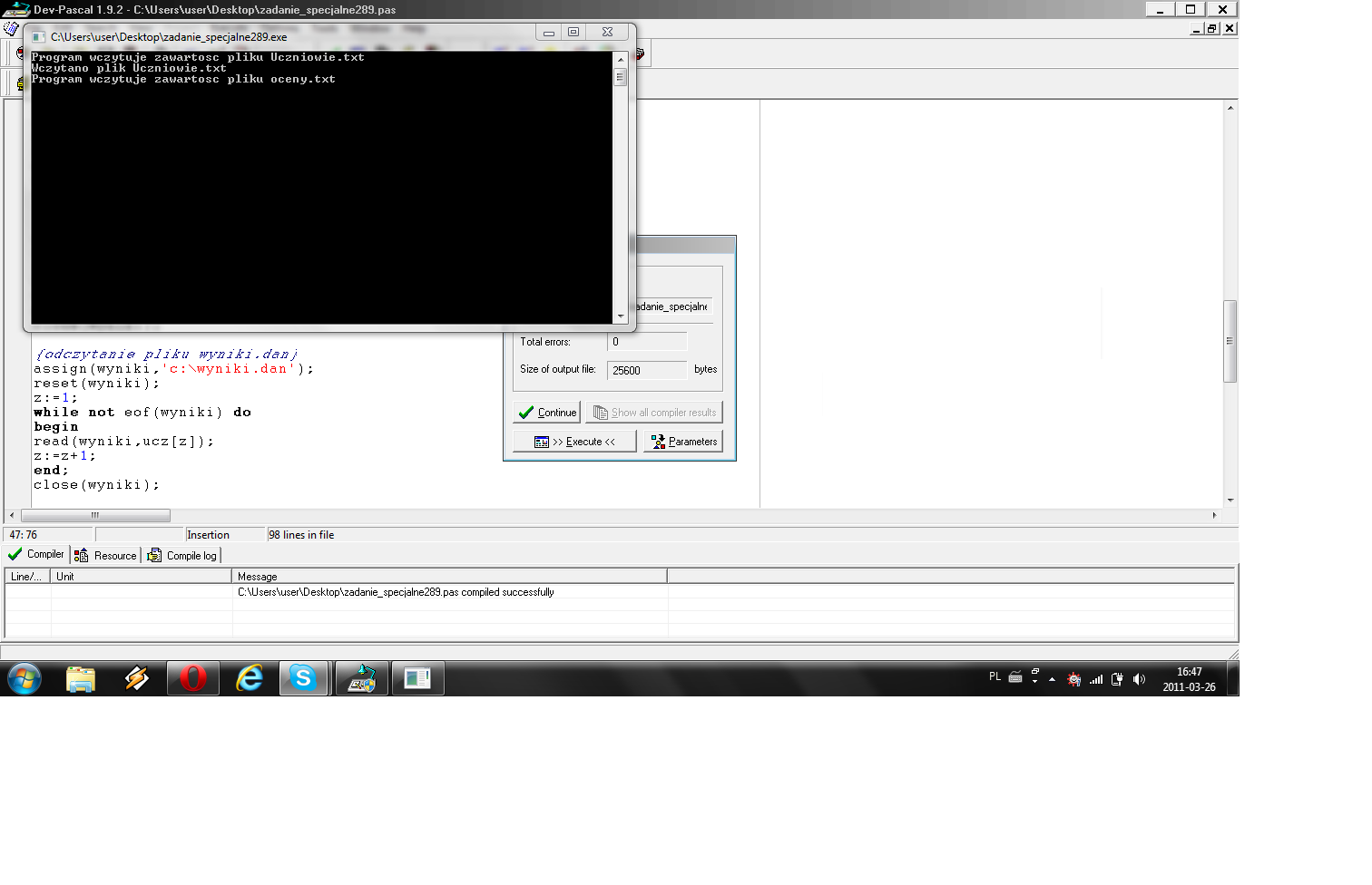 Jak w Pascalu wczytać dane z plików i posortować według nazwiska?