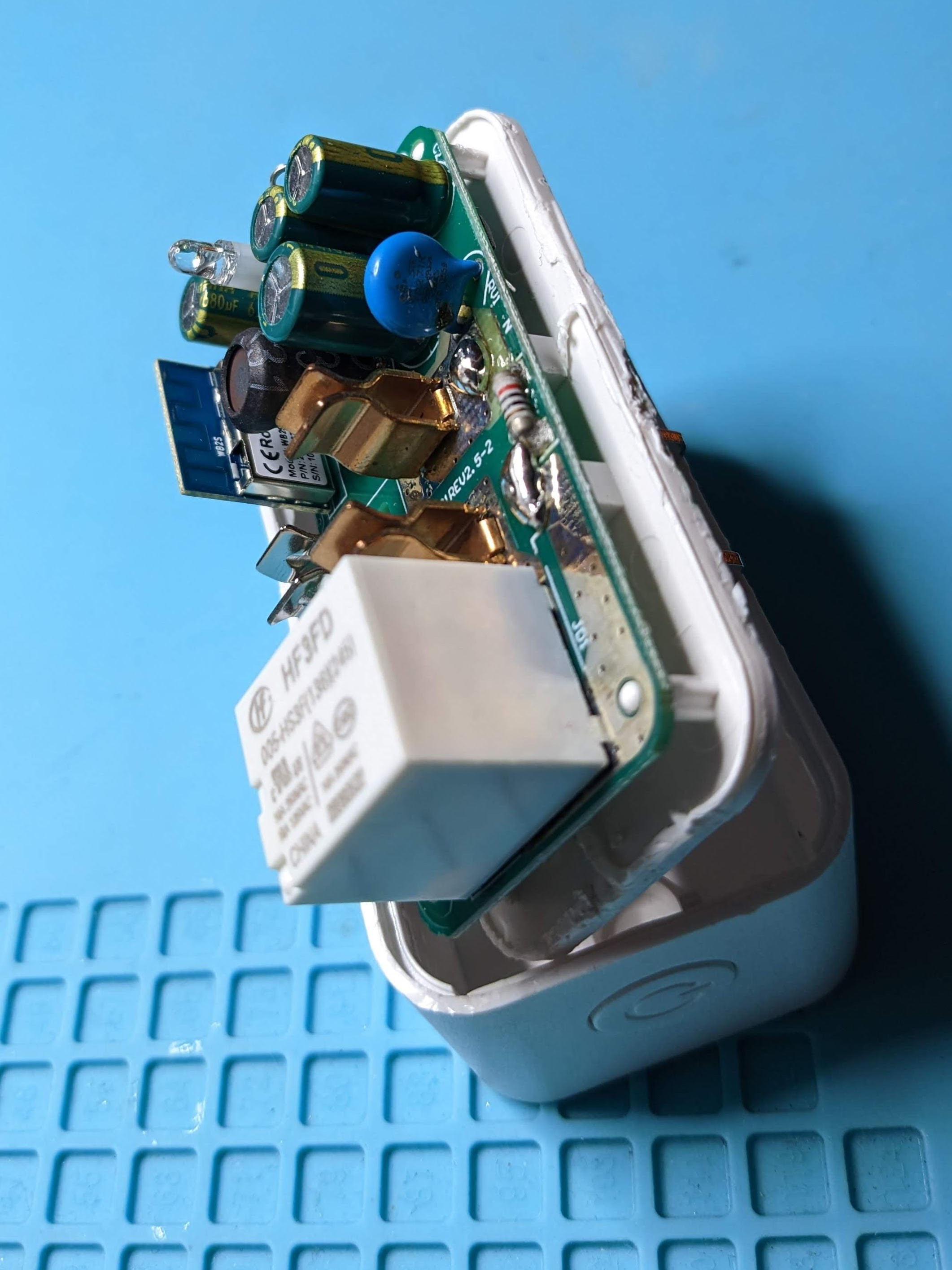 [BK7231T - WB2S] mERKURY WiFi power plug - elektroda.com