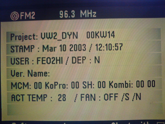 Jak zainstalować oryginalny firmware angielski do nawigacji VW MFD? - 2