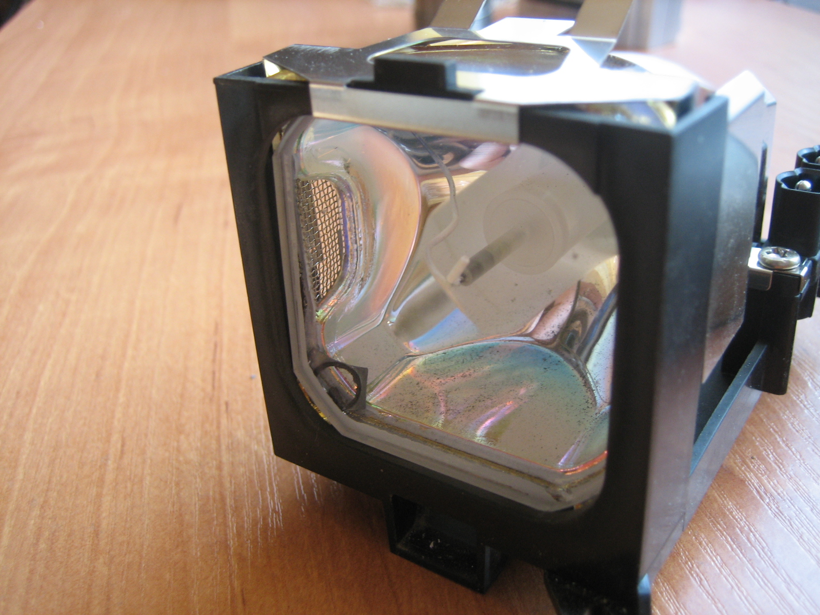 Jak uruchomić projektor Infocus LP340 bez lampy i zasilacza? - 93