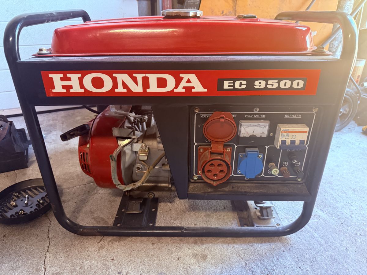 Agregat Honda EC 9500 typ HC40-250/BOT 9,5KW-380V, 2,8KW-230V