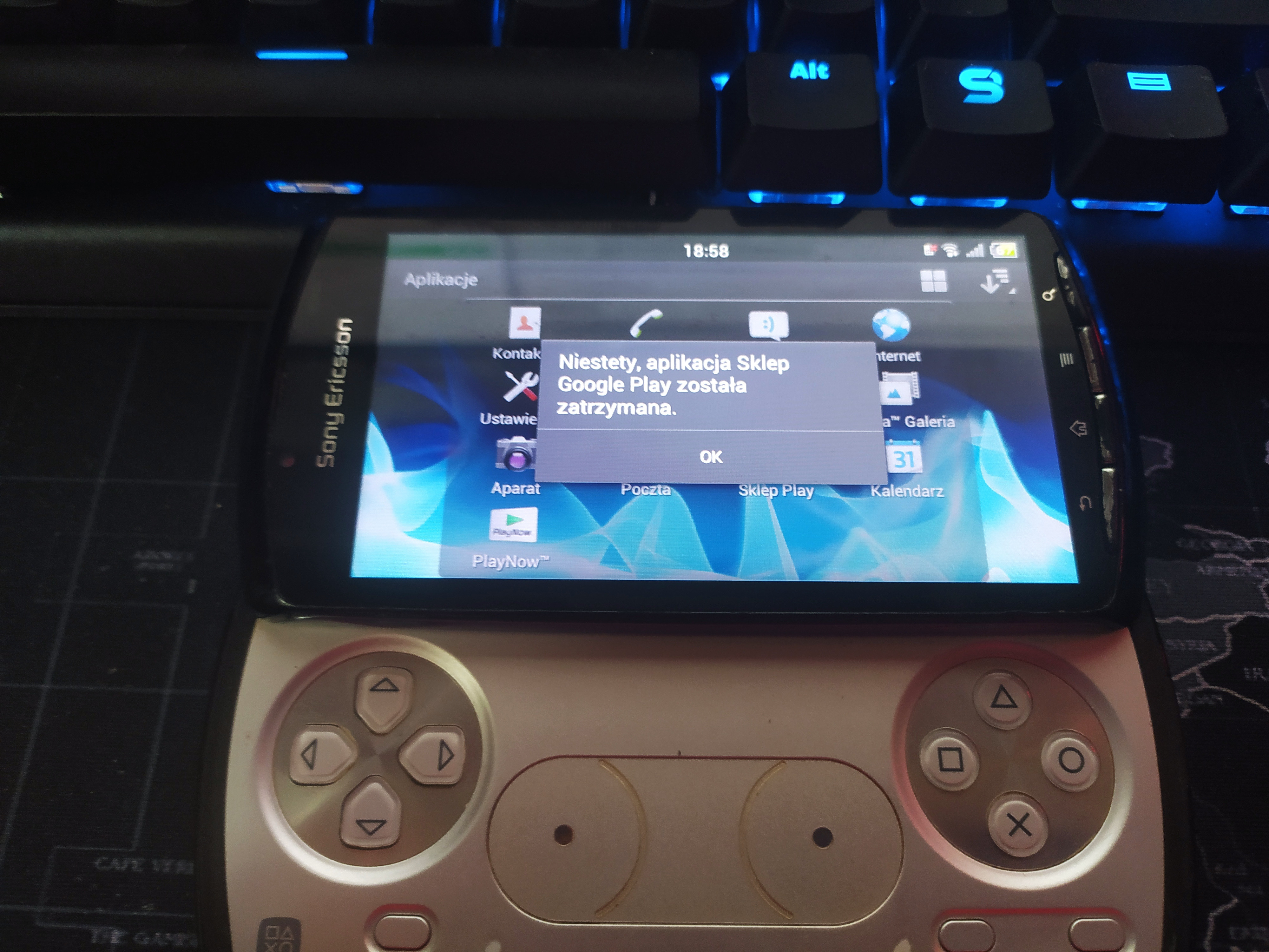 Sony Ericsson Xperia Play R800i: Jak przywrócić gry z epoki dla ...