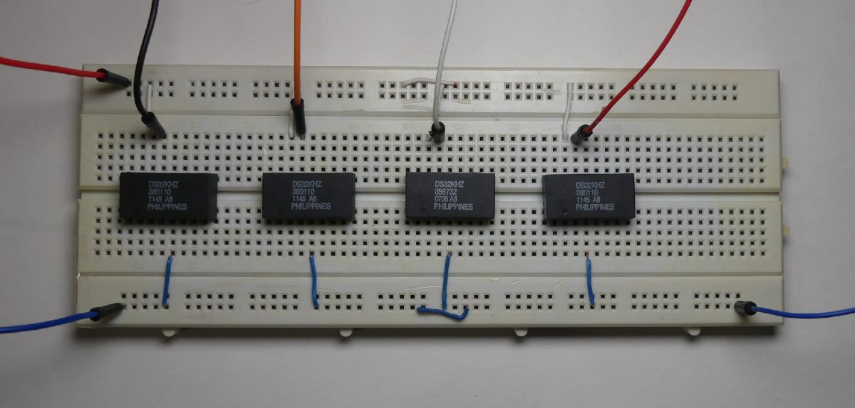 Zegarkowy TCXO DS32KHz i porównywanie częstotliwości oscyloskopem