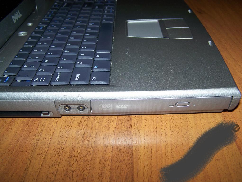 Dell Inspiron 5160 - zasilacz nie ładuje baterii, diody mrugają, laptop ...