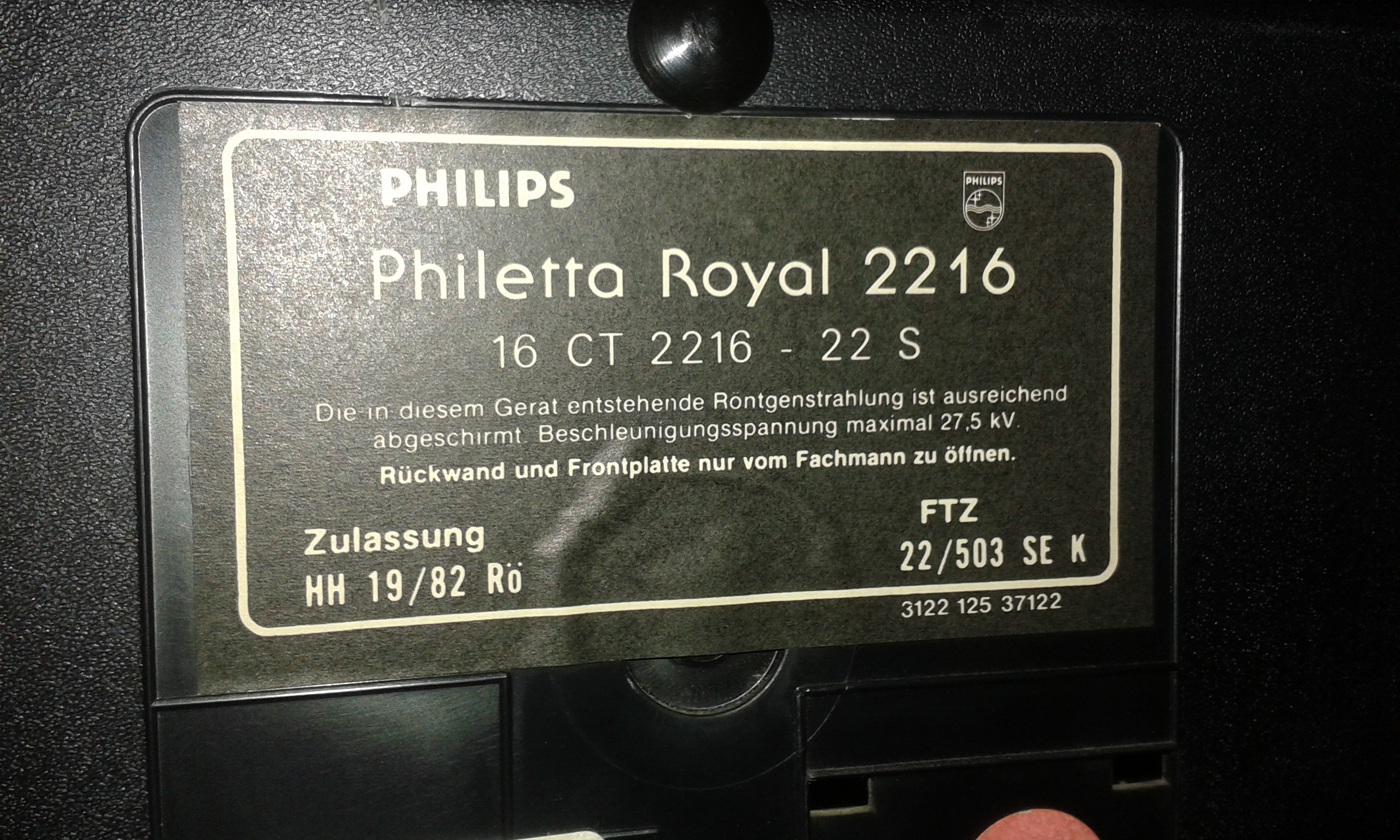 [Rozwiązano] Telewizor Philips Philetta 2216 - dziwna przypadłość