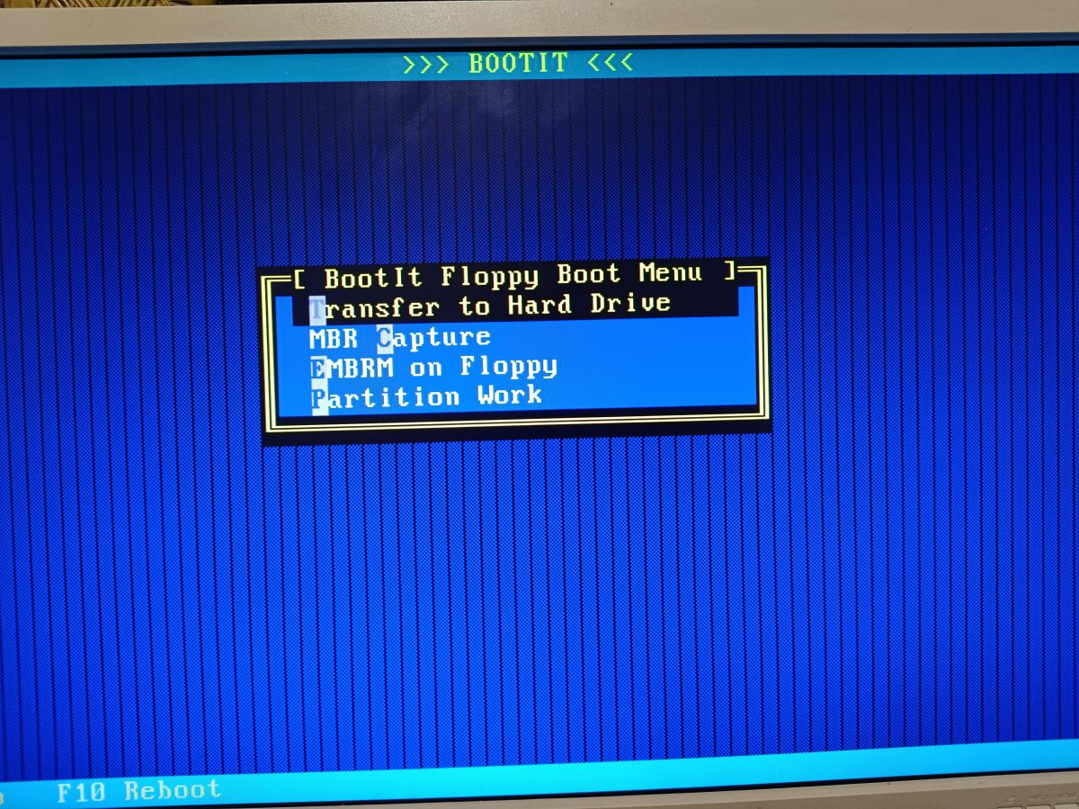 [Rozwiązano] Konfiguracja retro komputera z użyciem dyskietek - krok po ...