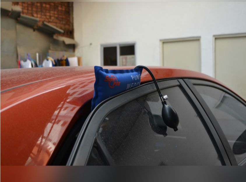 [Rozwiązano] Zerwany pasek klinowy alternatora, zamknięty Citroen C3 1. ...