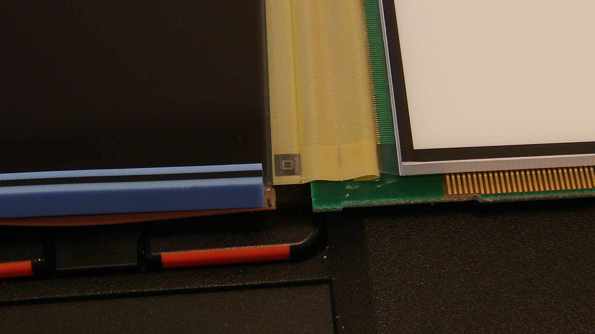 Jak naprawić poziome linie na matrycy Varitronix z układami Samsung ...