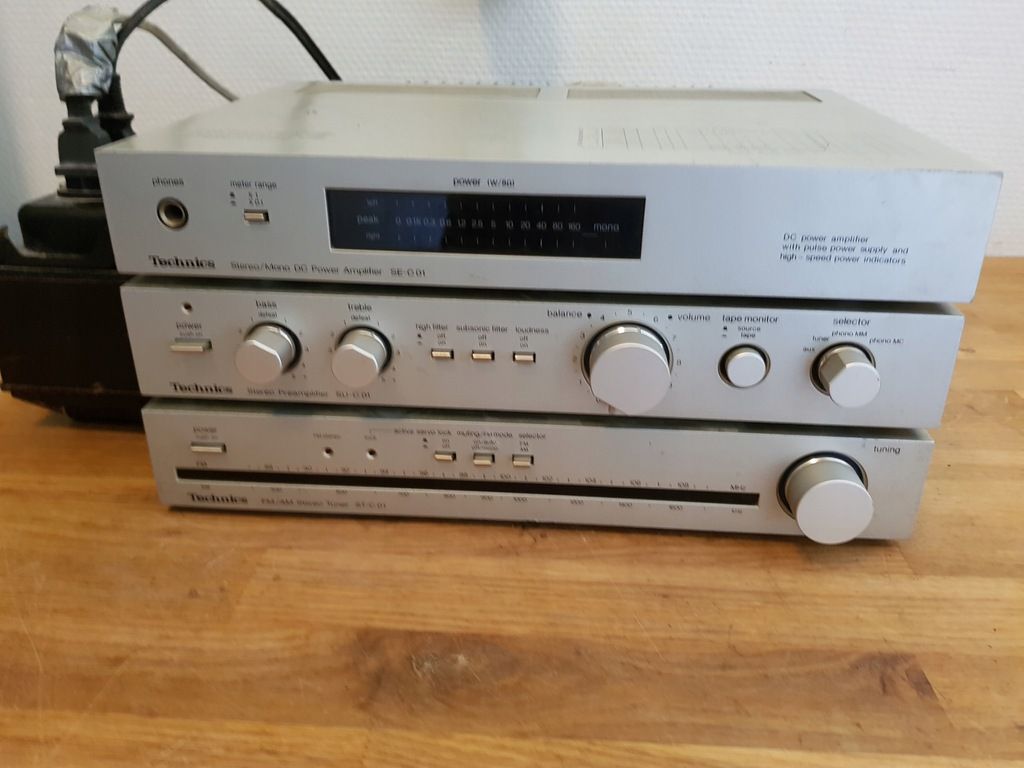 Technics SE-C01 - SE-C01, SU-C01, ST-C01- Wersja z wbudowanym ...