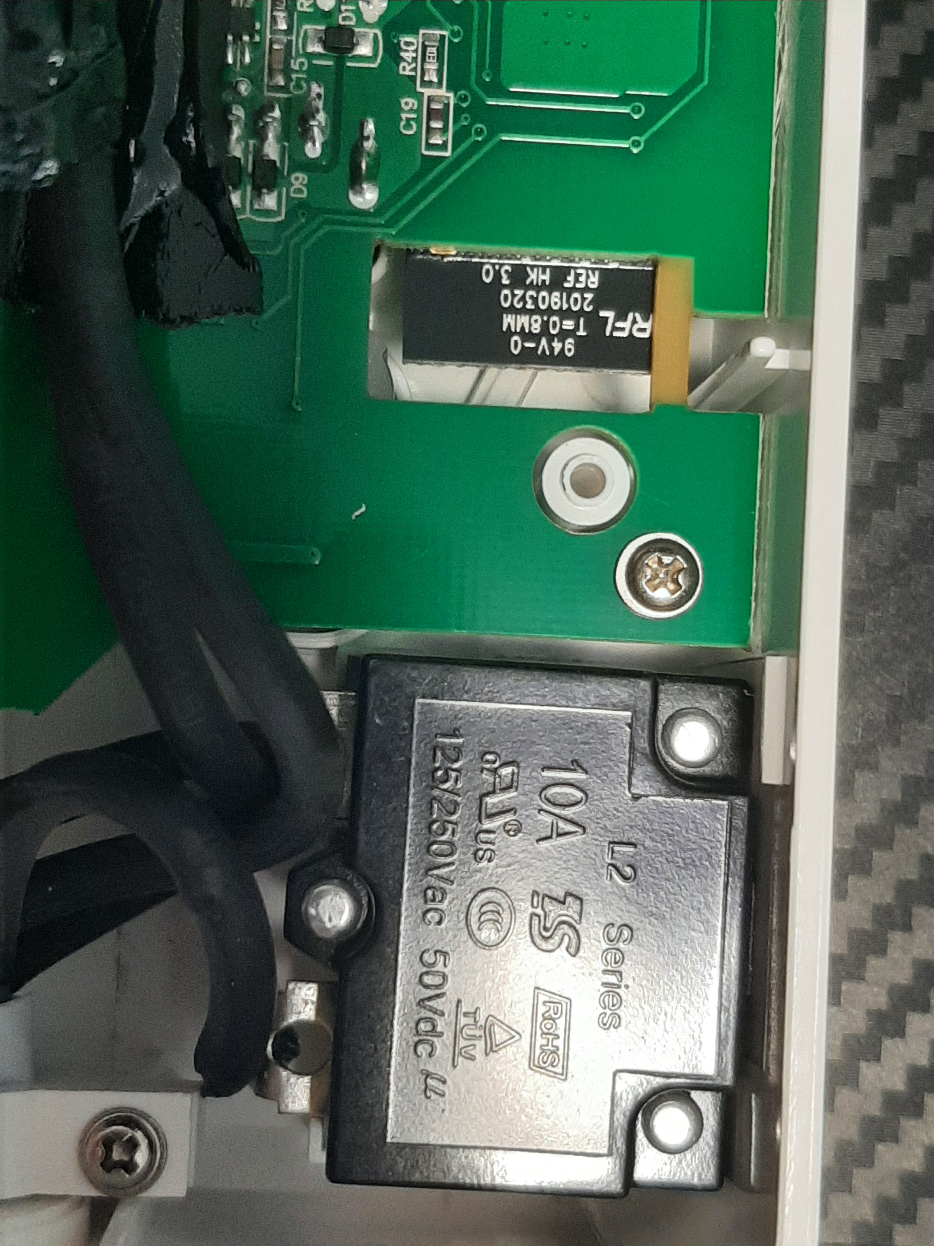 Cygnett 4 Outlet Smart Power Board with 2x USB-A Ports - Teardown