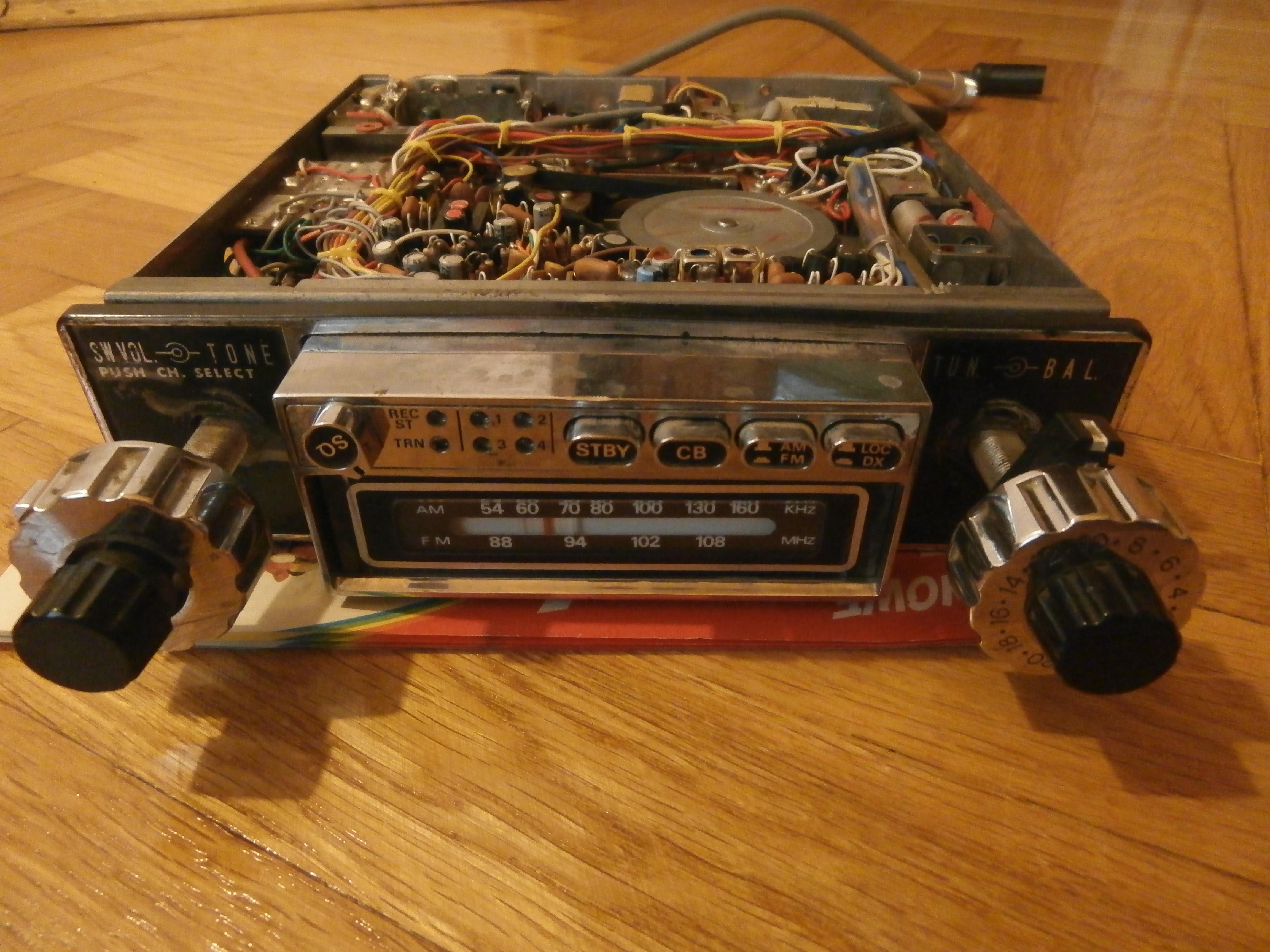 Roberts RCB-120 - Jak poprawić odbiór i zestroić antenę CB?