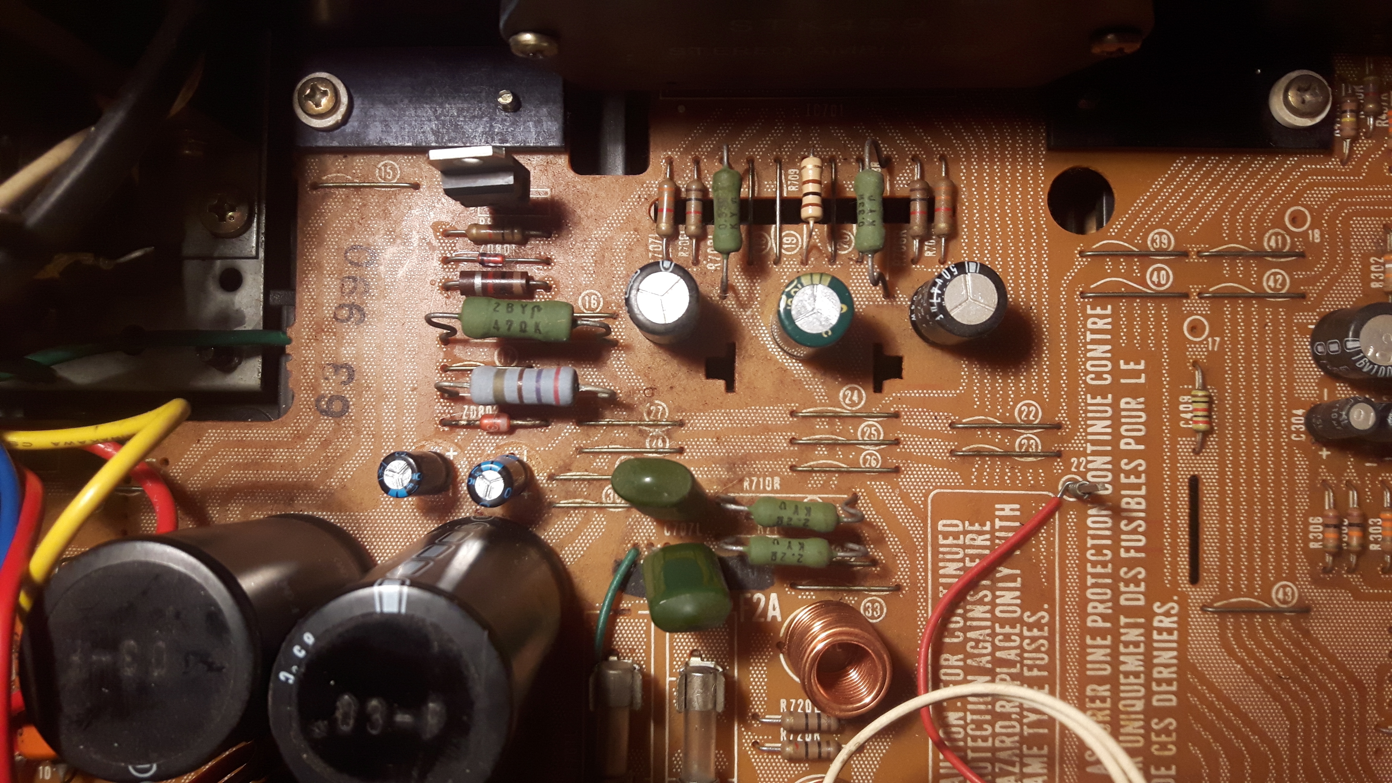 Hitachi SR 2010 - przegrzewanie się tranzystora BD 241C po wymianie