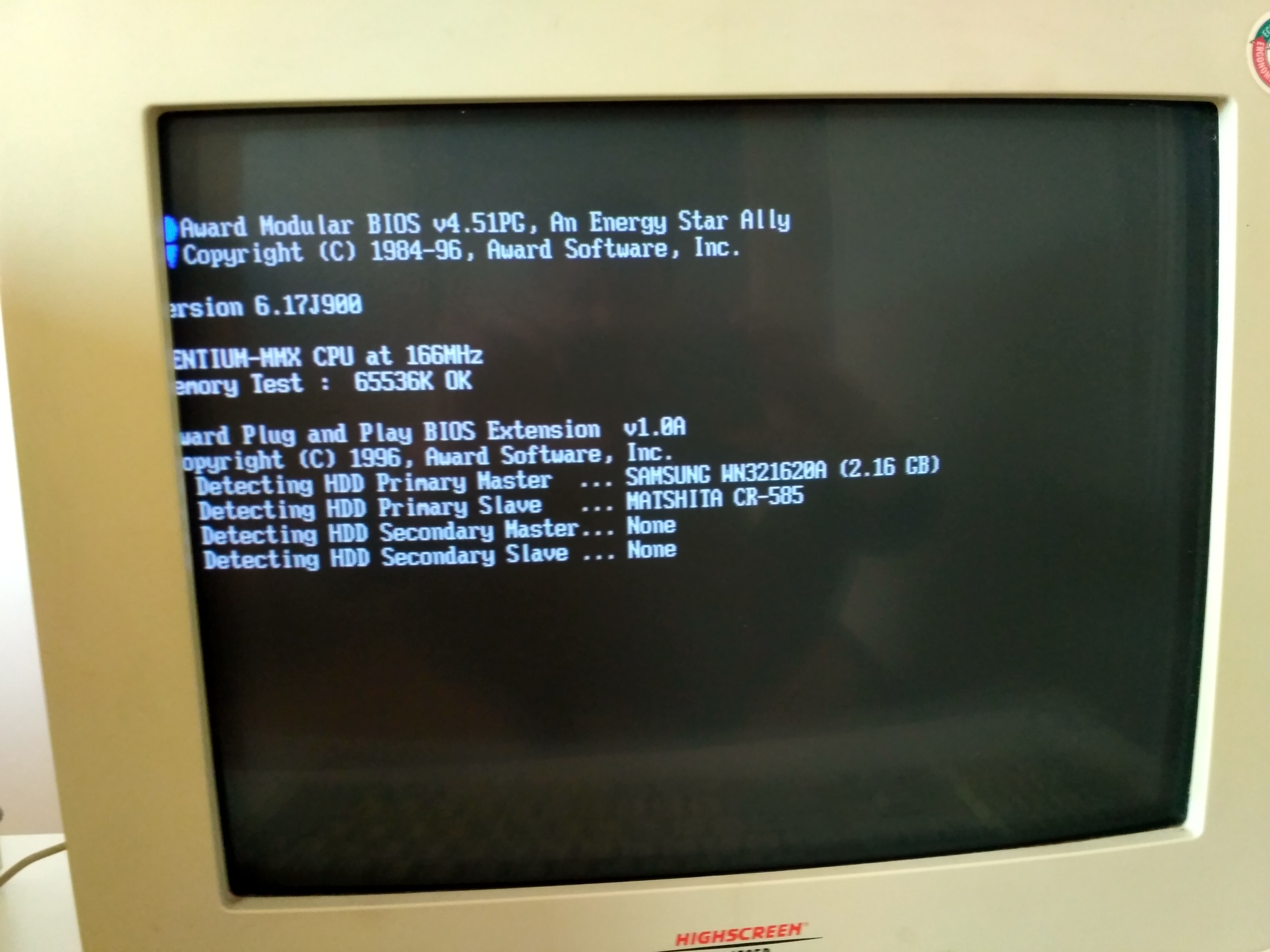 Vobis HighScreen Penti 166 MMX - problem z uruchomienia komputera po 20 ...