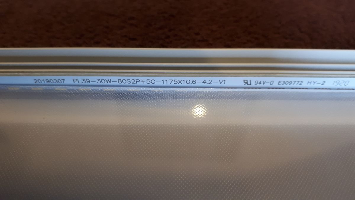 Jak przyciemnić panel LED 120x30cm 30W bez ściemniacza?