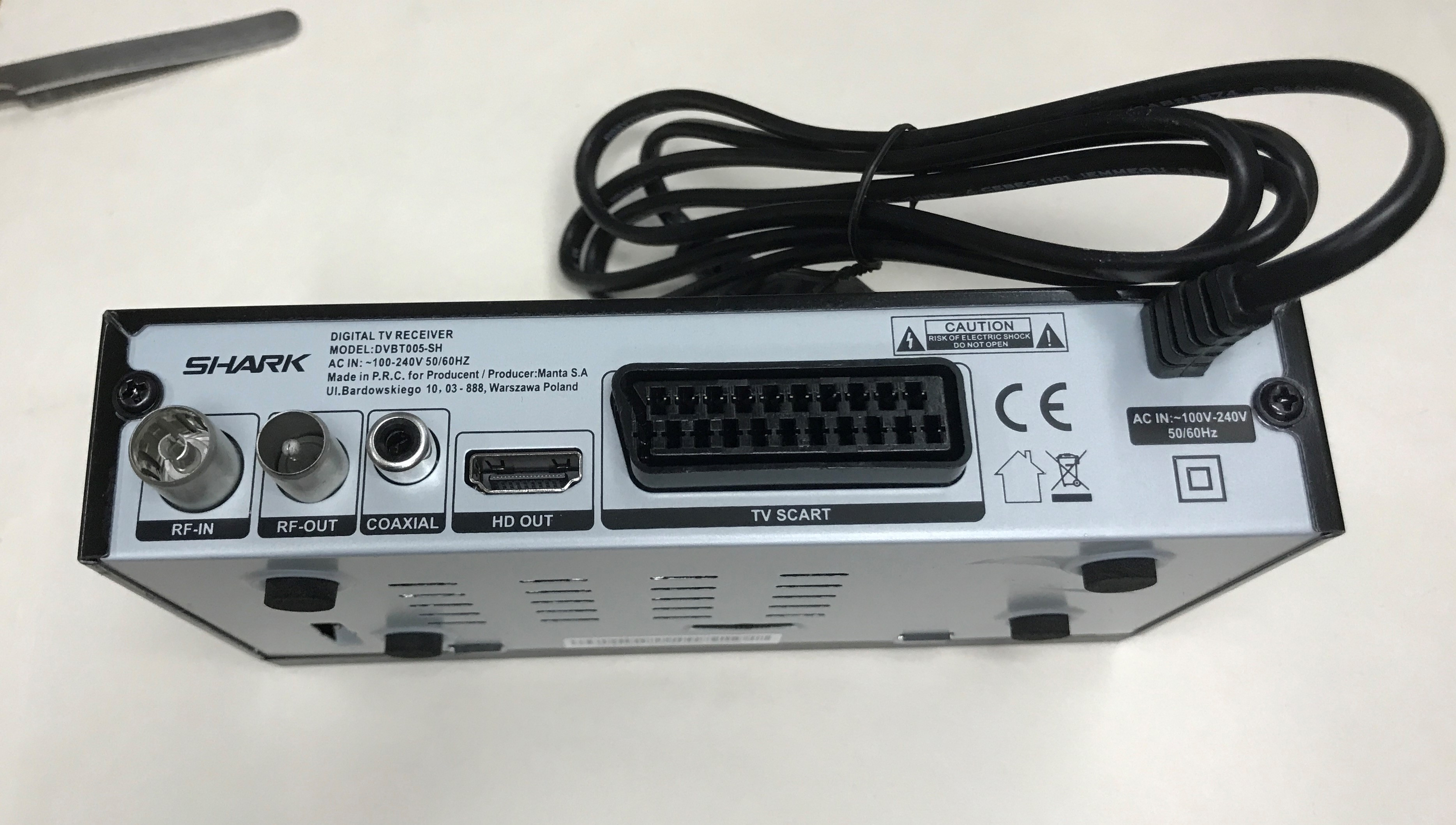 Wnętrze i analiza flash dekodera DVB-T2/HEVC DVBT005-SH Shark