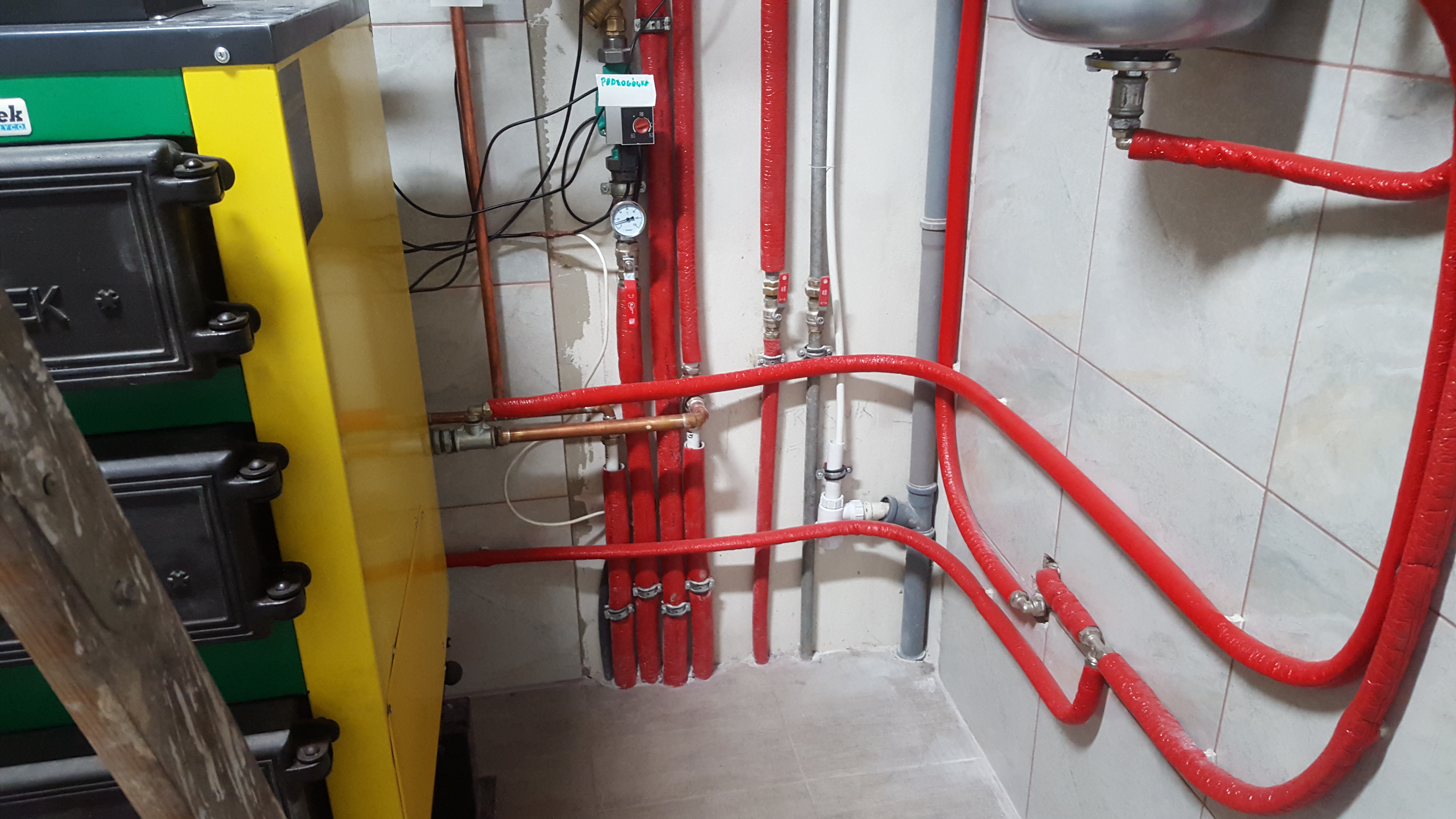 [Inne] schemat podłączenia ogrzewania centralnego z podlogowka