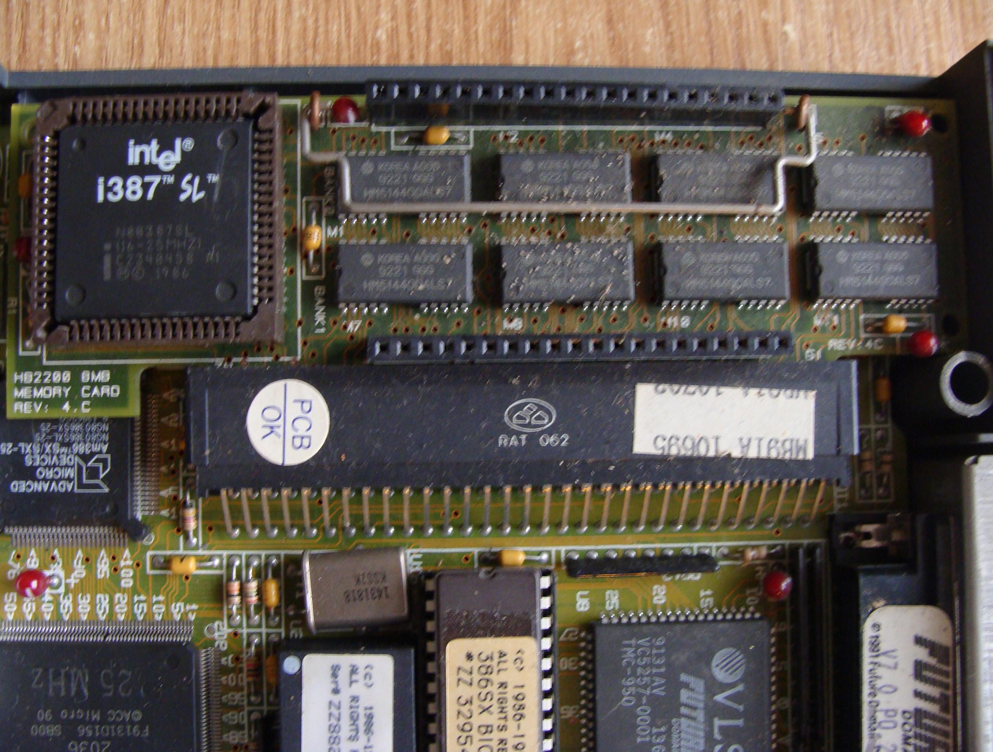 [Sprzedam] Stary Laptop SunRace Hyperbook 2300SX/25