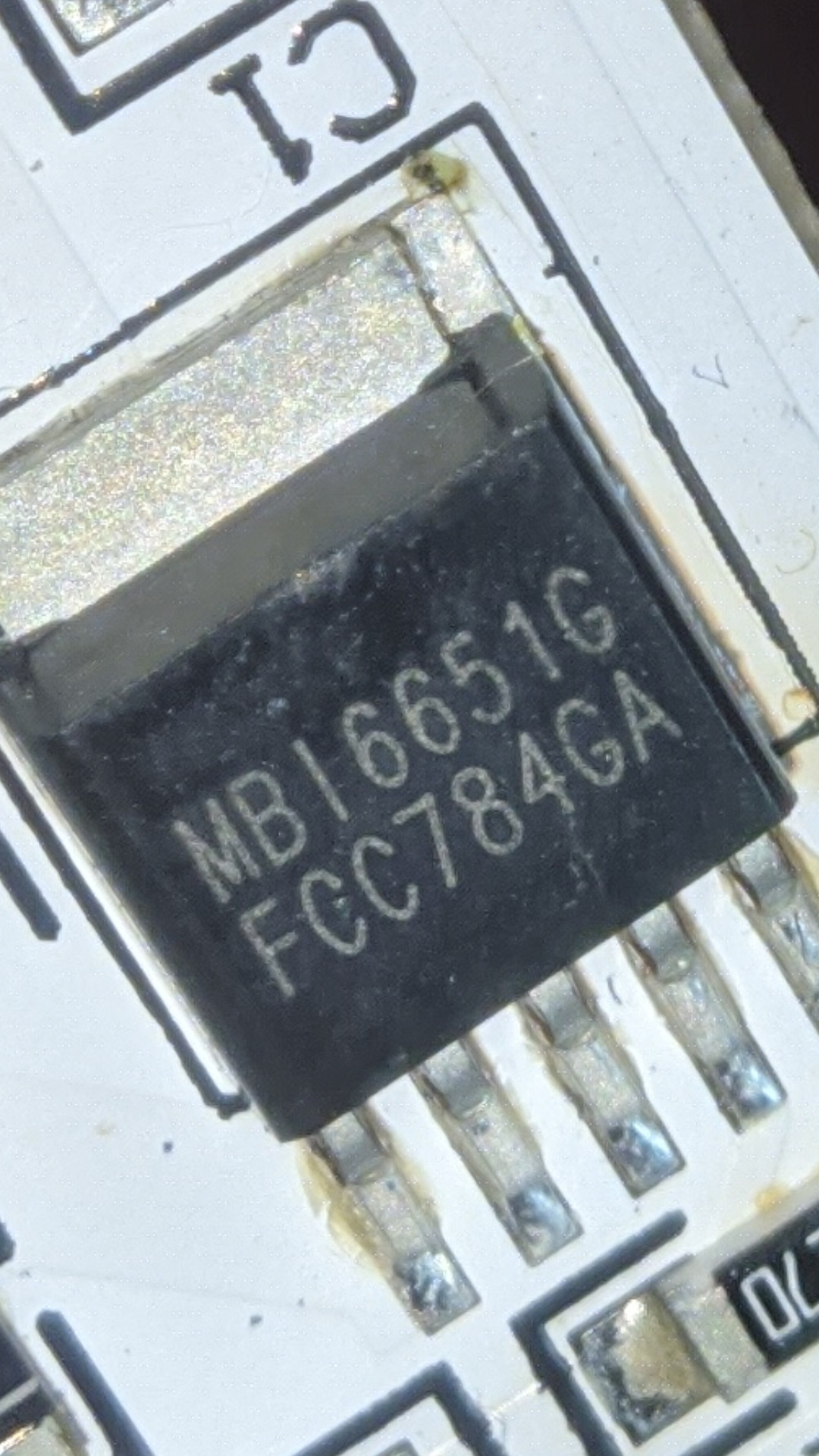 [Rozwiązano] Wymiana spalonych diod LED 3030 w lampce maszynowej 24V ...